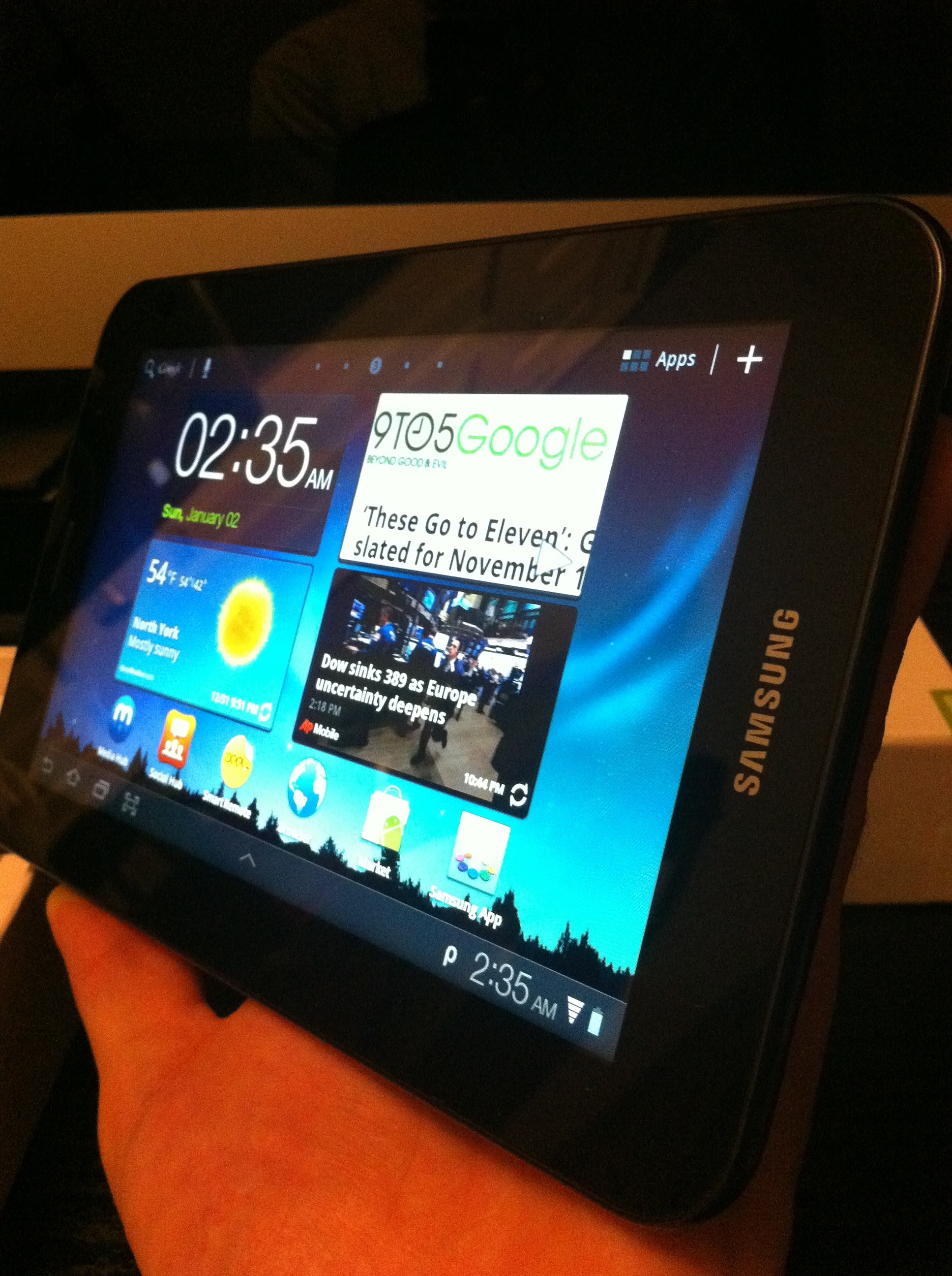 Review: Samsung Galaxy Tab 7.0 Plus - Fantastic form factor takes ...