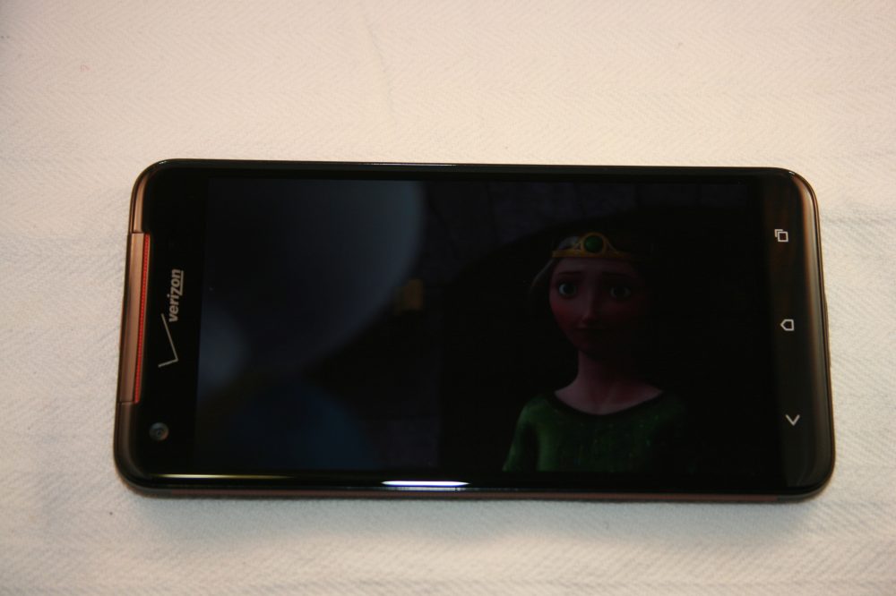 Verizon Droid DNA Review: This display gives reality a run for its money - 9to5Google
