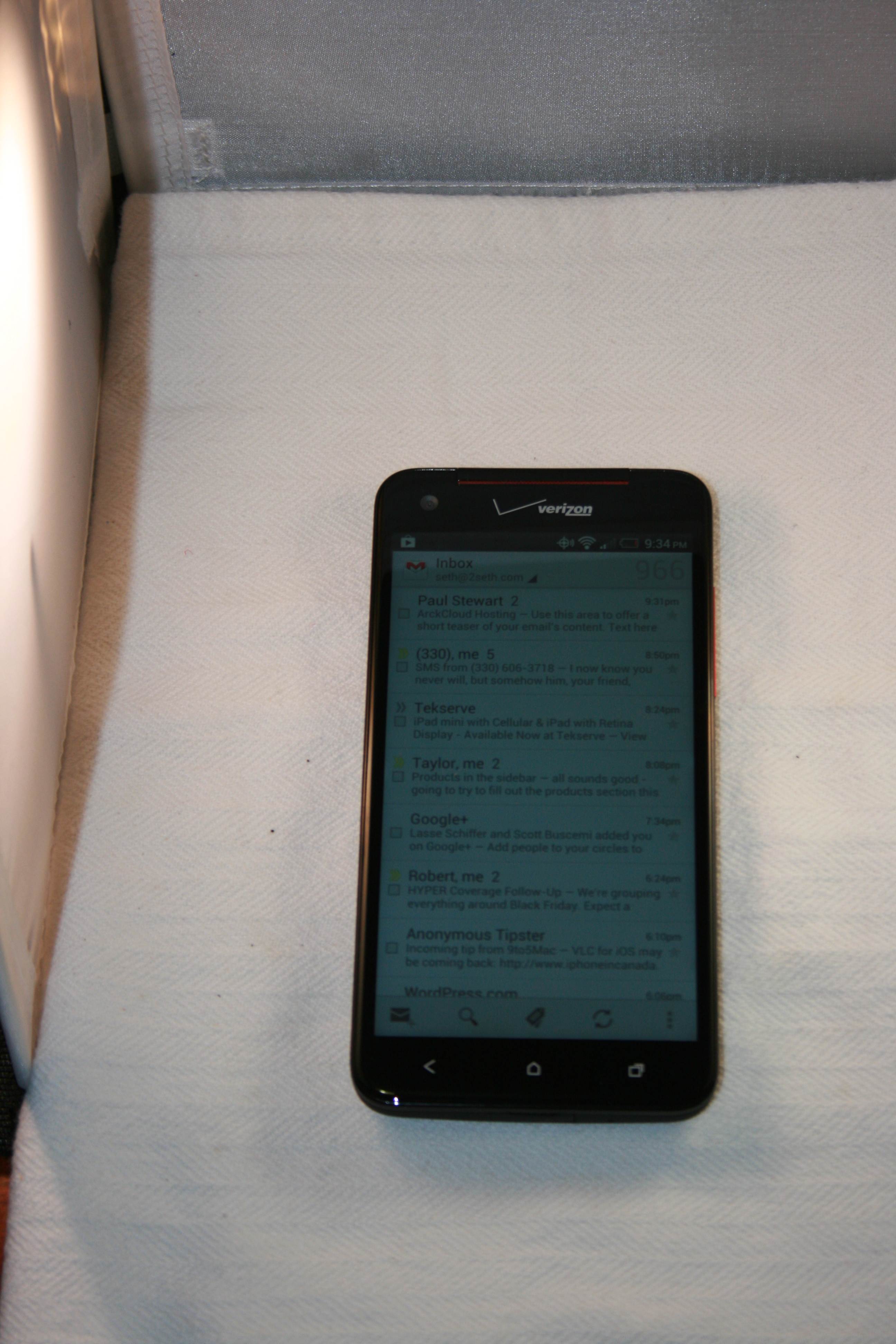 Verizon Droid DNA Review: This display gives reality a run for its money - 9to5Google