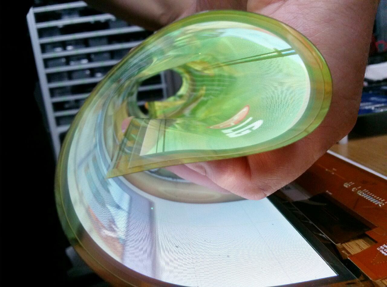 LG reveals 18-inch flexible, rollable, and transparent OLED panels ...