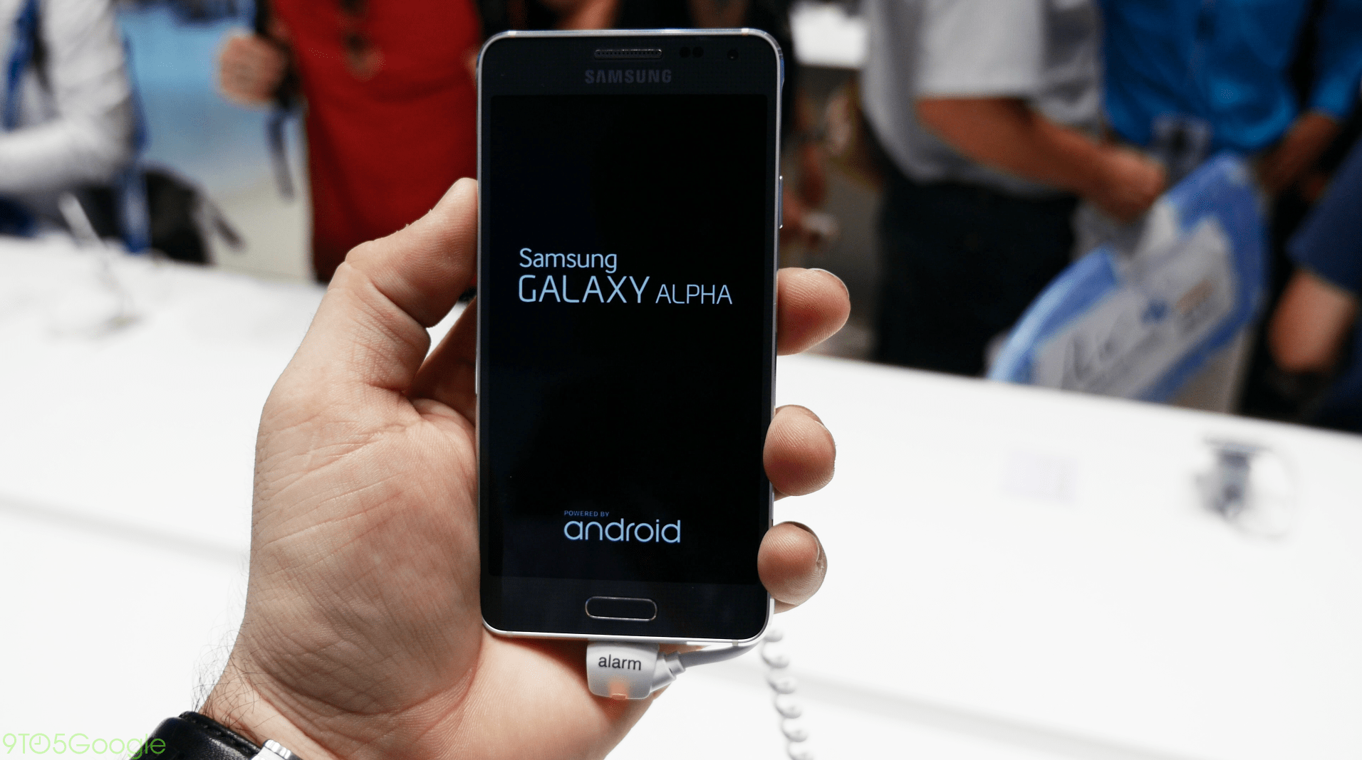Samsung Galaxy Alpha: Hands-on and first impressions (Video)