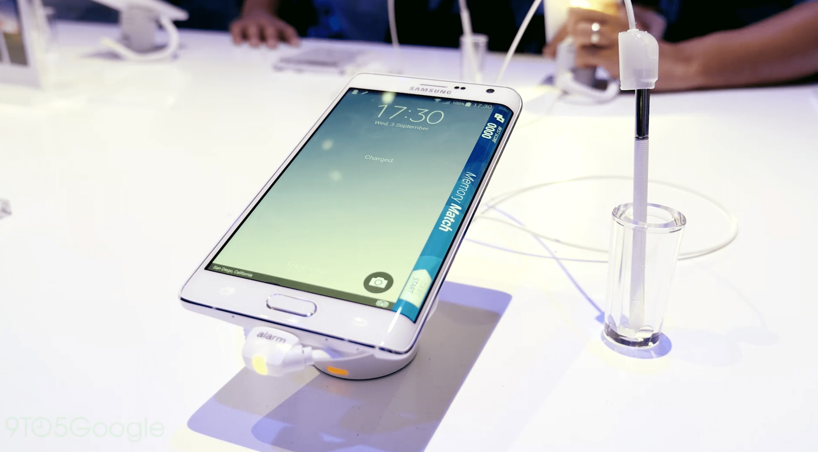 Hands-on with the Samsung Galaxy Note Edge (Video)