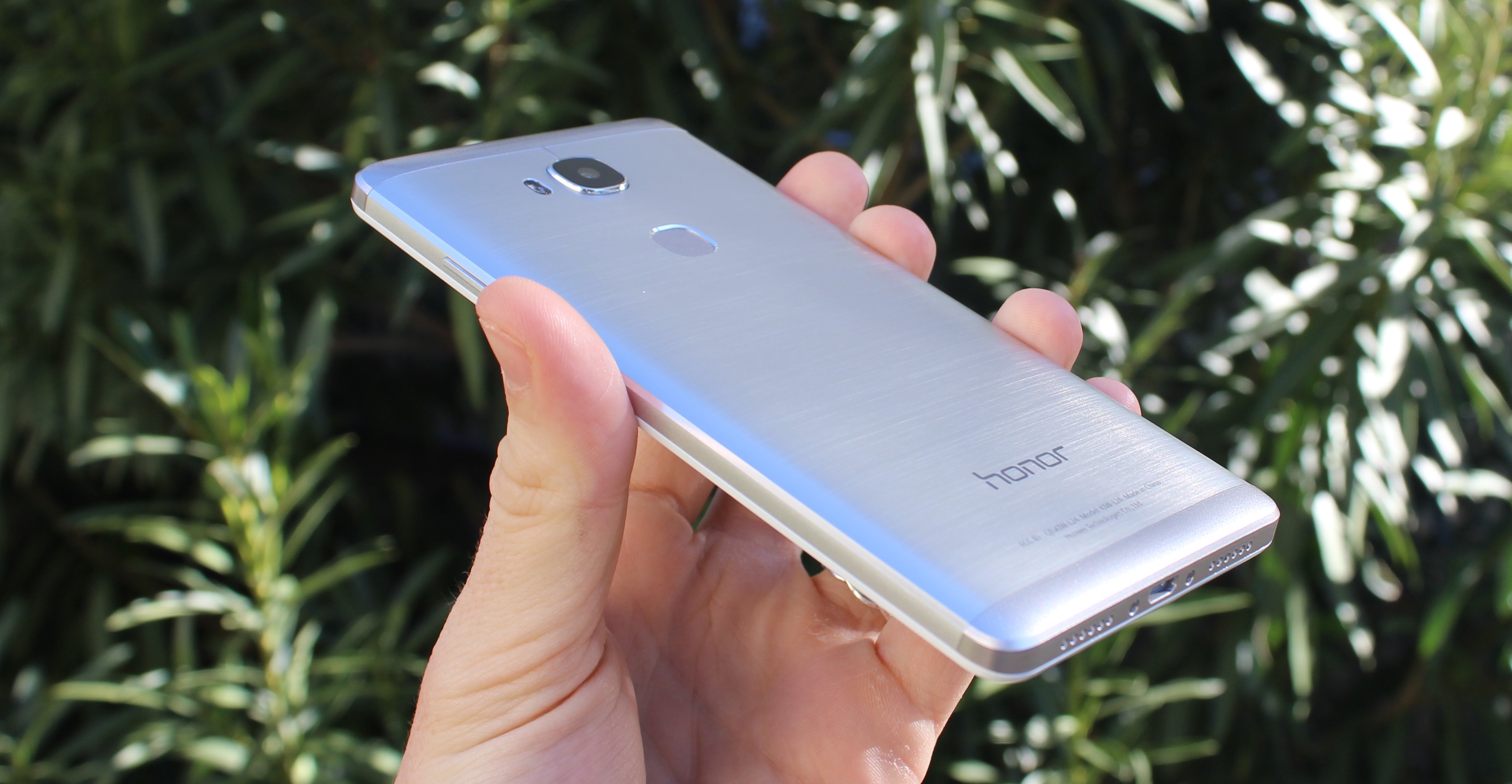 Huawei's Honor 5X is a peek at the future of budget phones, hopefully ...