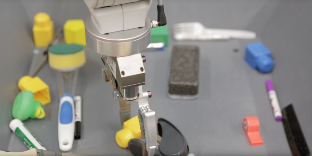 Google's AI systems are on a roll as robots learn the best way to pick ...