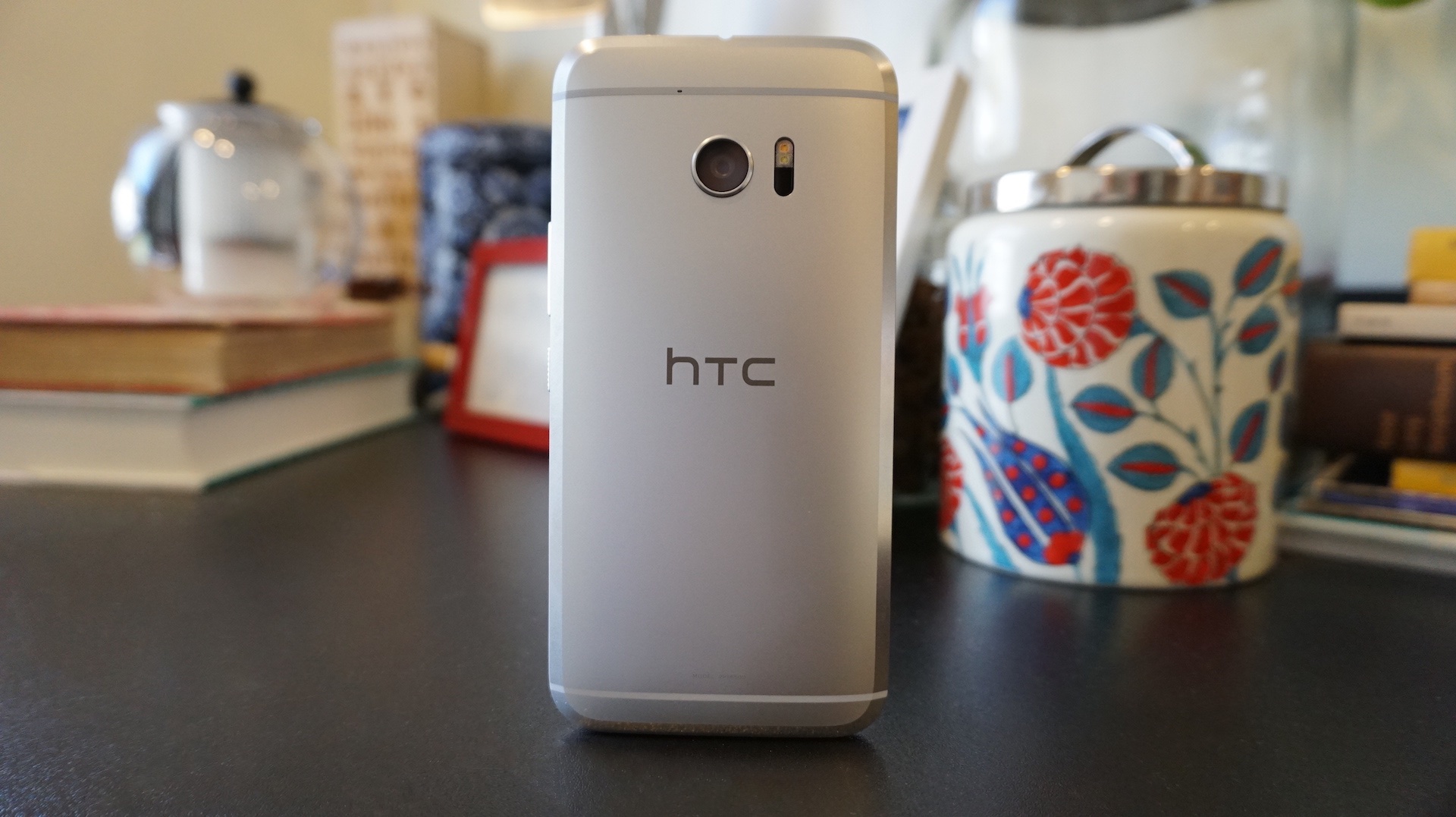 Review: HTC 10 - Not just a great Android device, but a great ...