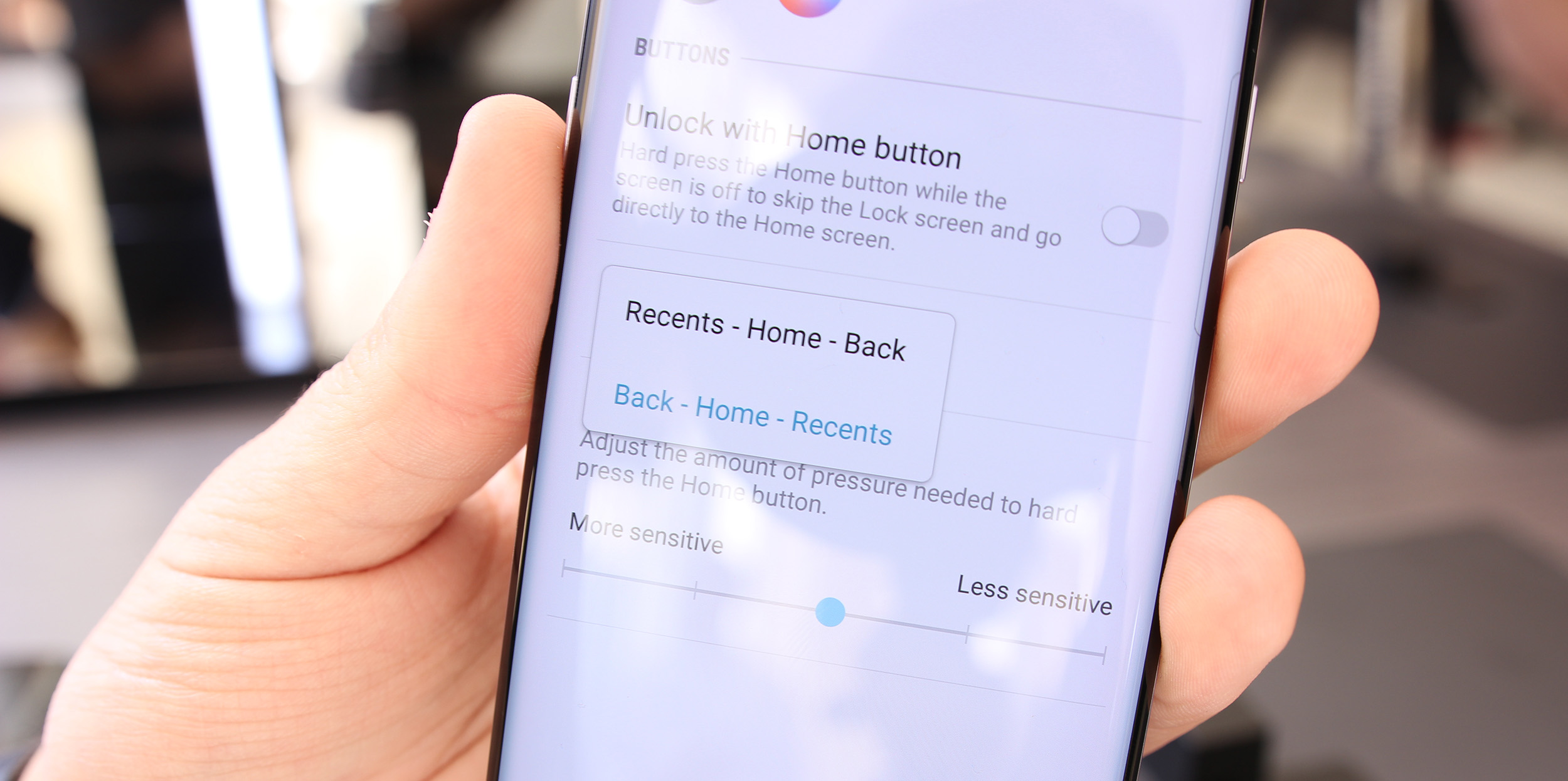 You can change the Galaxy S8's navigation buttons to the standard ...