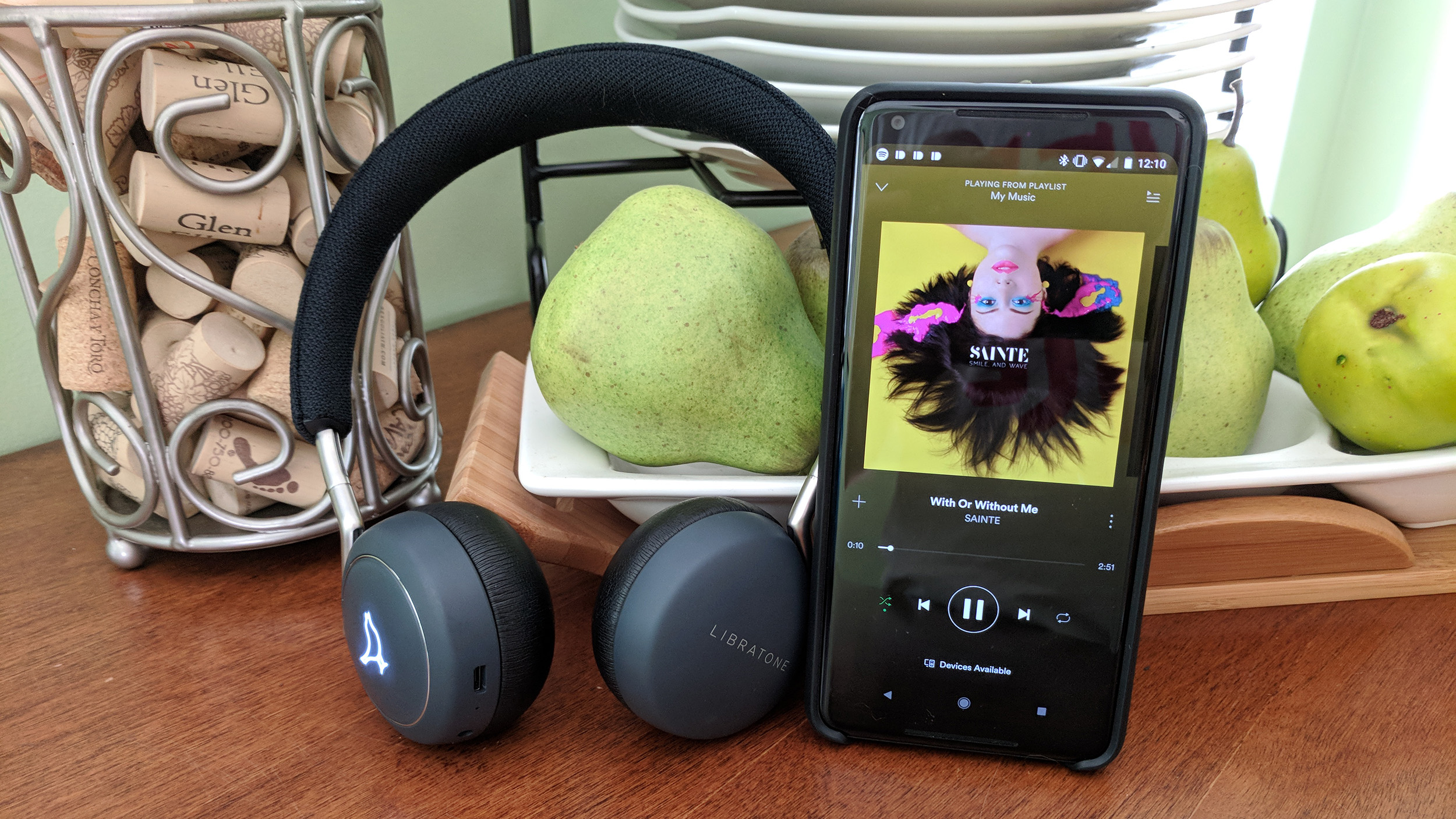 Review: Libratone Q Adapt wireless headphones are a great auto-pairing ...
