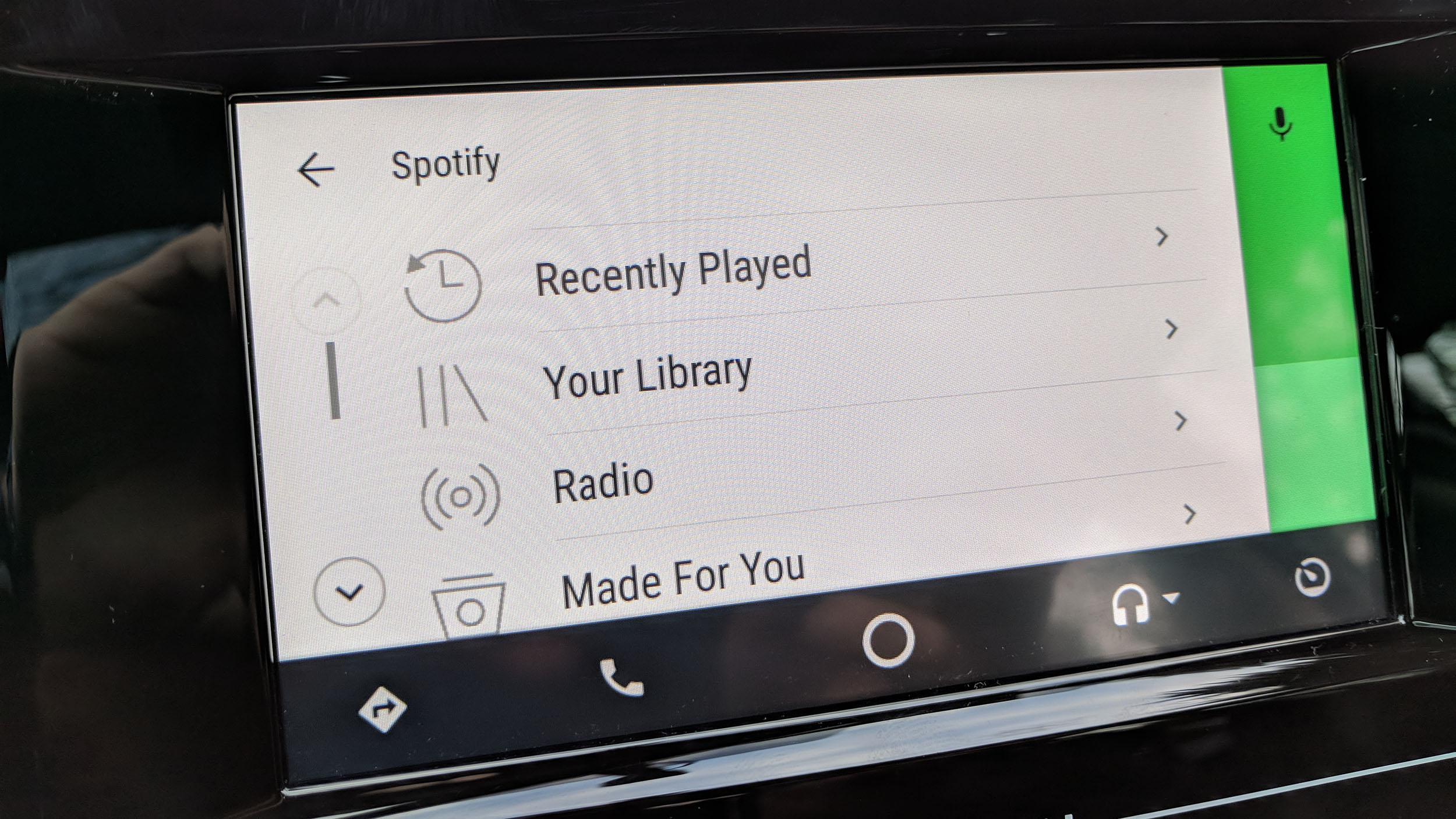 Android Auto gets a refreshed design with improved controls & new ...