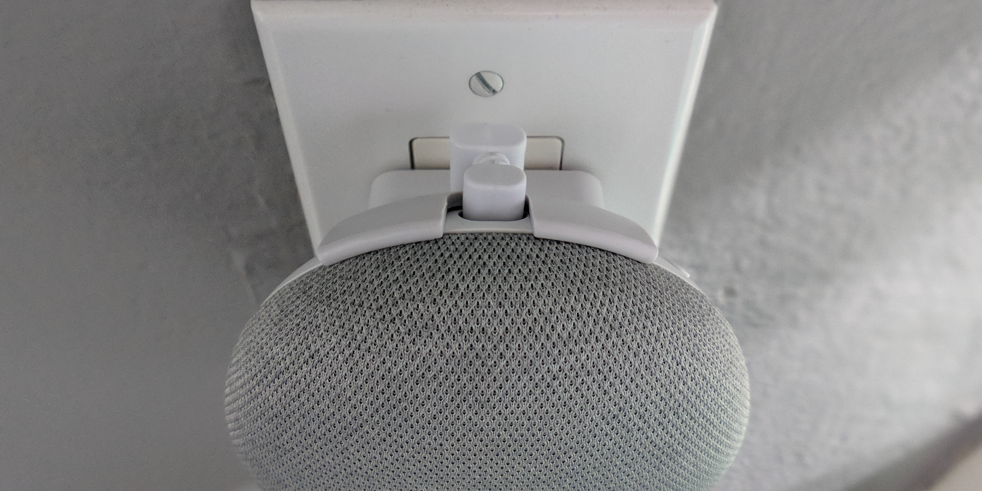 Hands-on: The Mini Back Pack mounts the Google Home Mini to your outlet ...