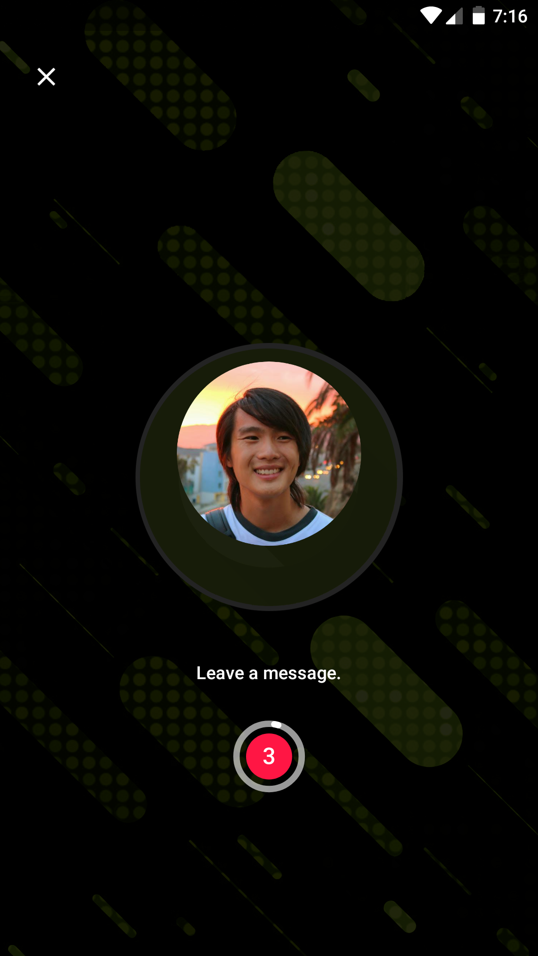 This is Google Duo's messaging feature, new screen sharing UI ...
