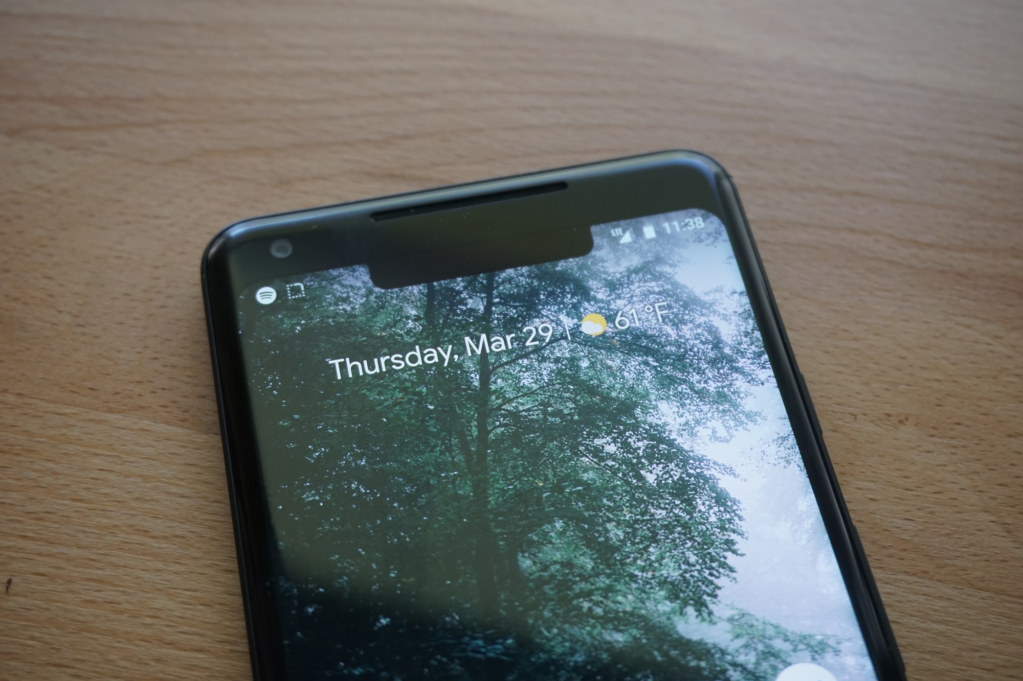 'Nacho Notch' lets you hide your new Android phone's pesky notch