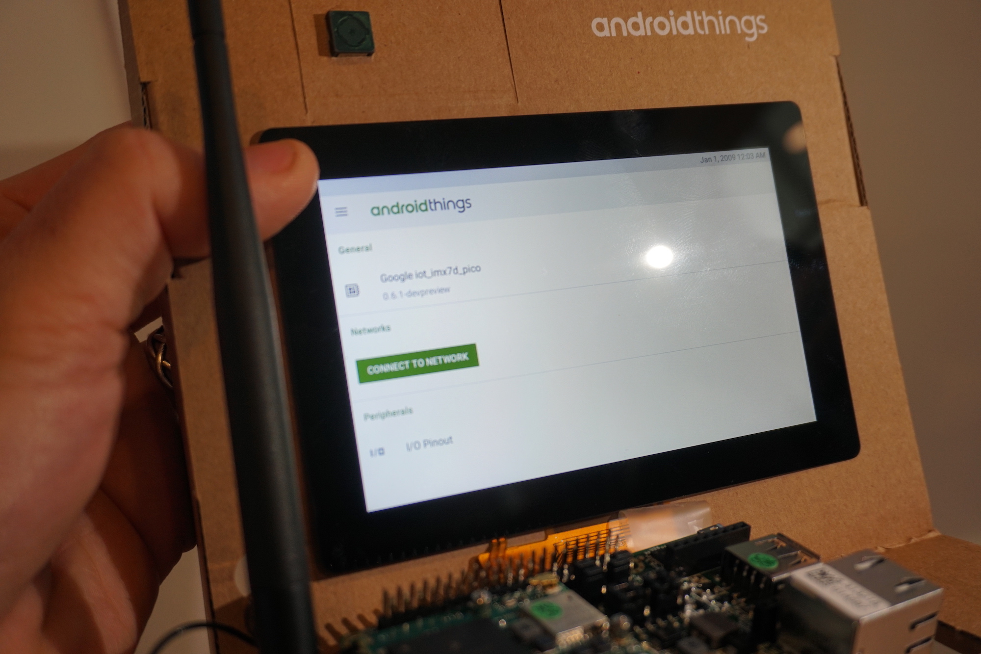 Hands on: Building with the Labo-like NXP i.MX7D dev kit for Android Things [Gallery] - 9to5Google