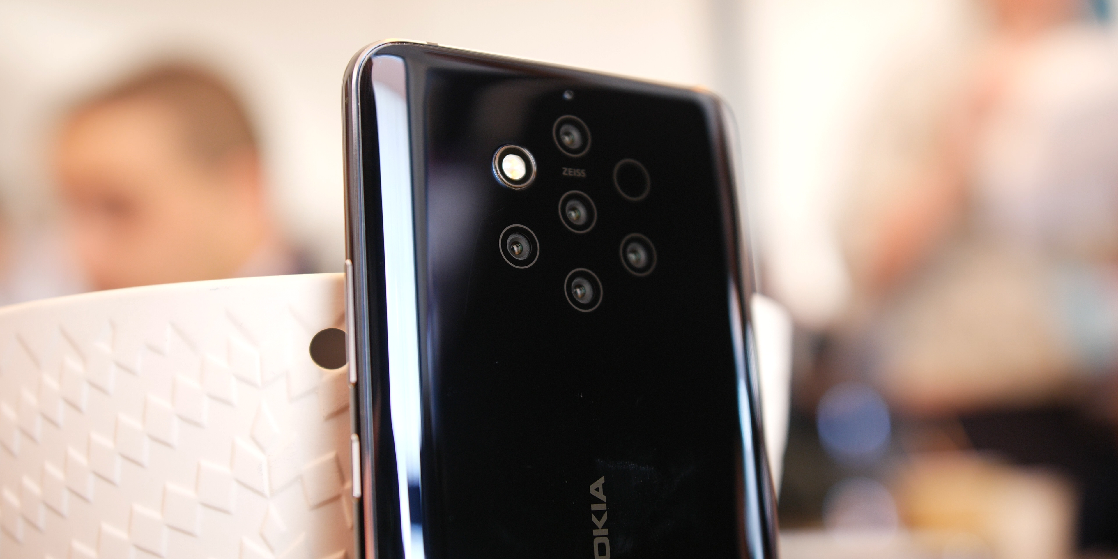 Nokia 9 PureView hands-on: Could be a camera King [Video] - 9to5Google