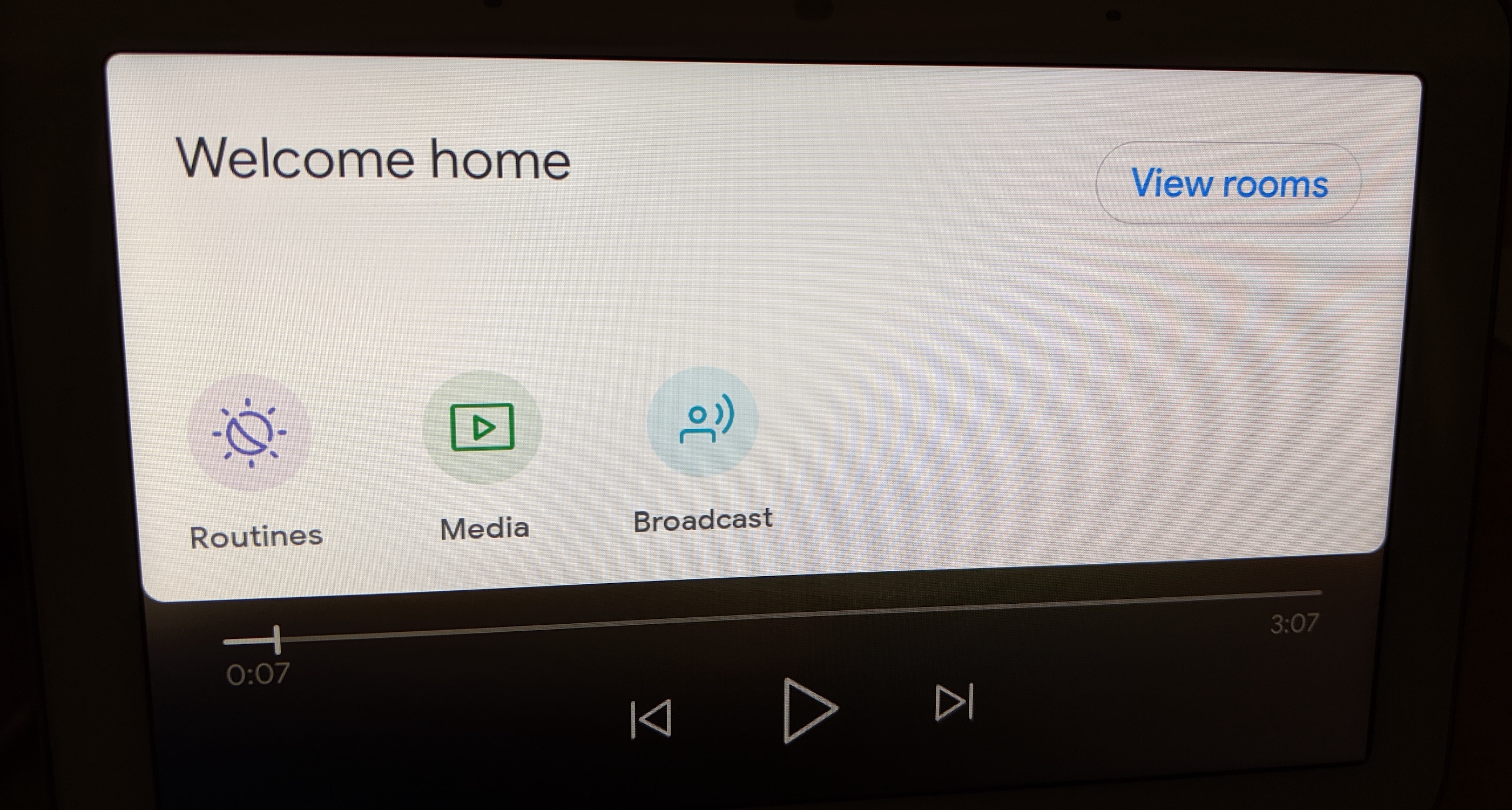 You can start Routines from Home View on Smart Displays - 9to5Google