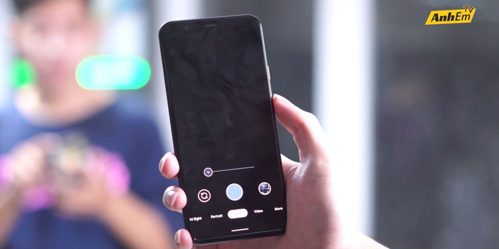 Pixel 4 hands-on leak: new Camera app, 'Screen attention' - 9to5Google