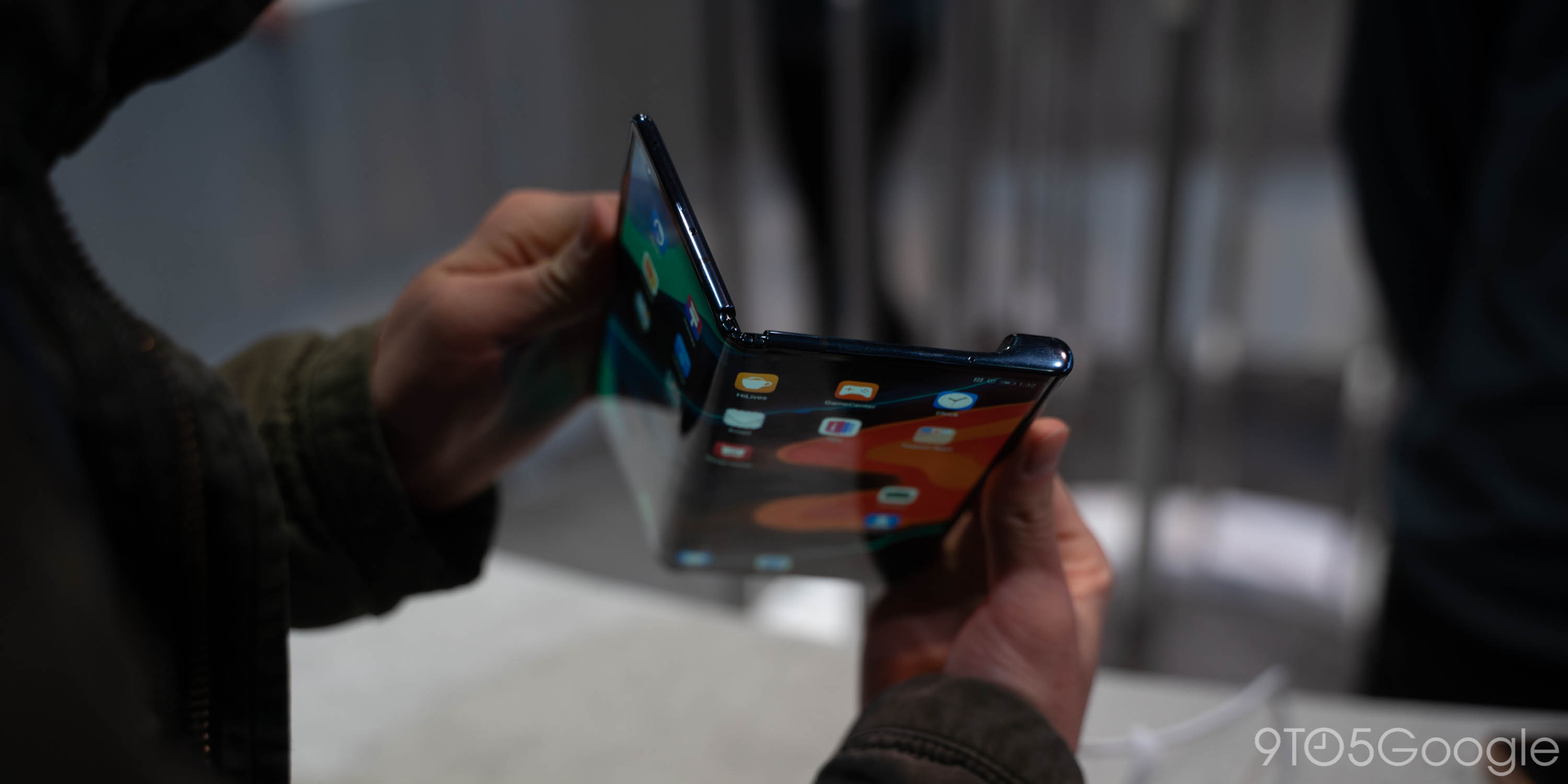Most apps on Android foldables don’t need the folding screen