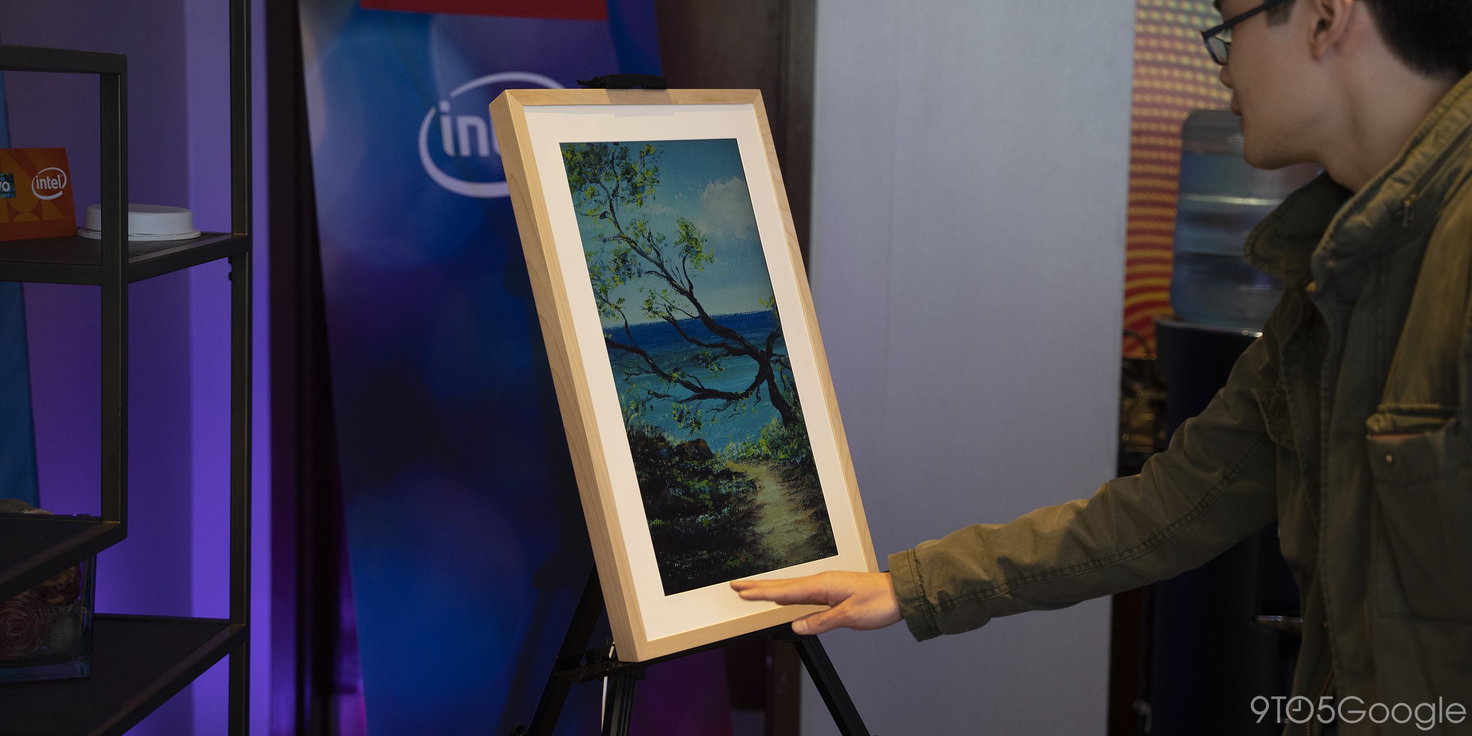 Lenovo Smart Frame is just begging to show Google Photos - 9to5Google