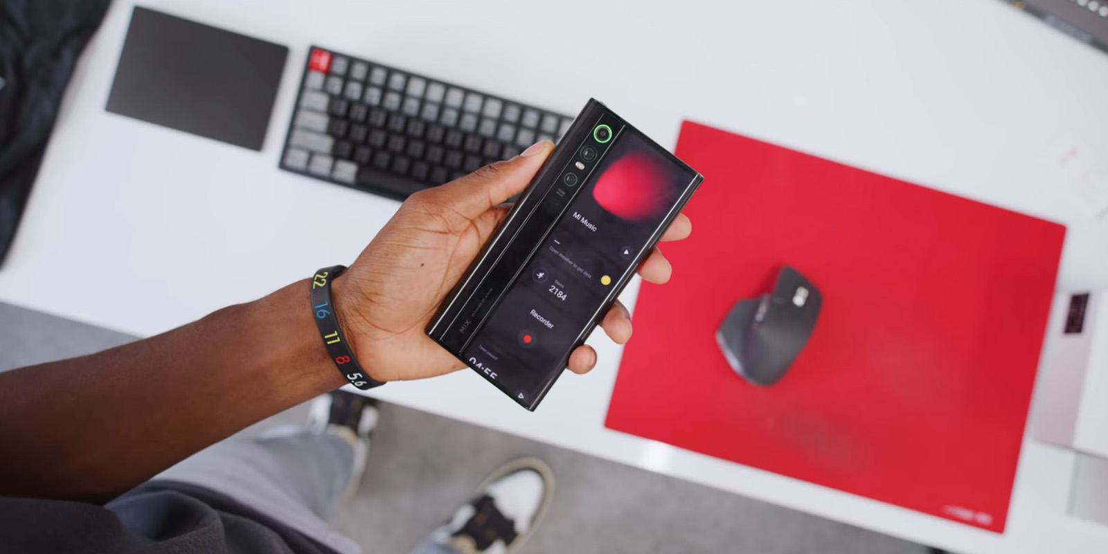 Stunning Xiaomi Mi Mix Alpha prototype shown off in video w/ wraparound ...