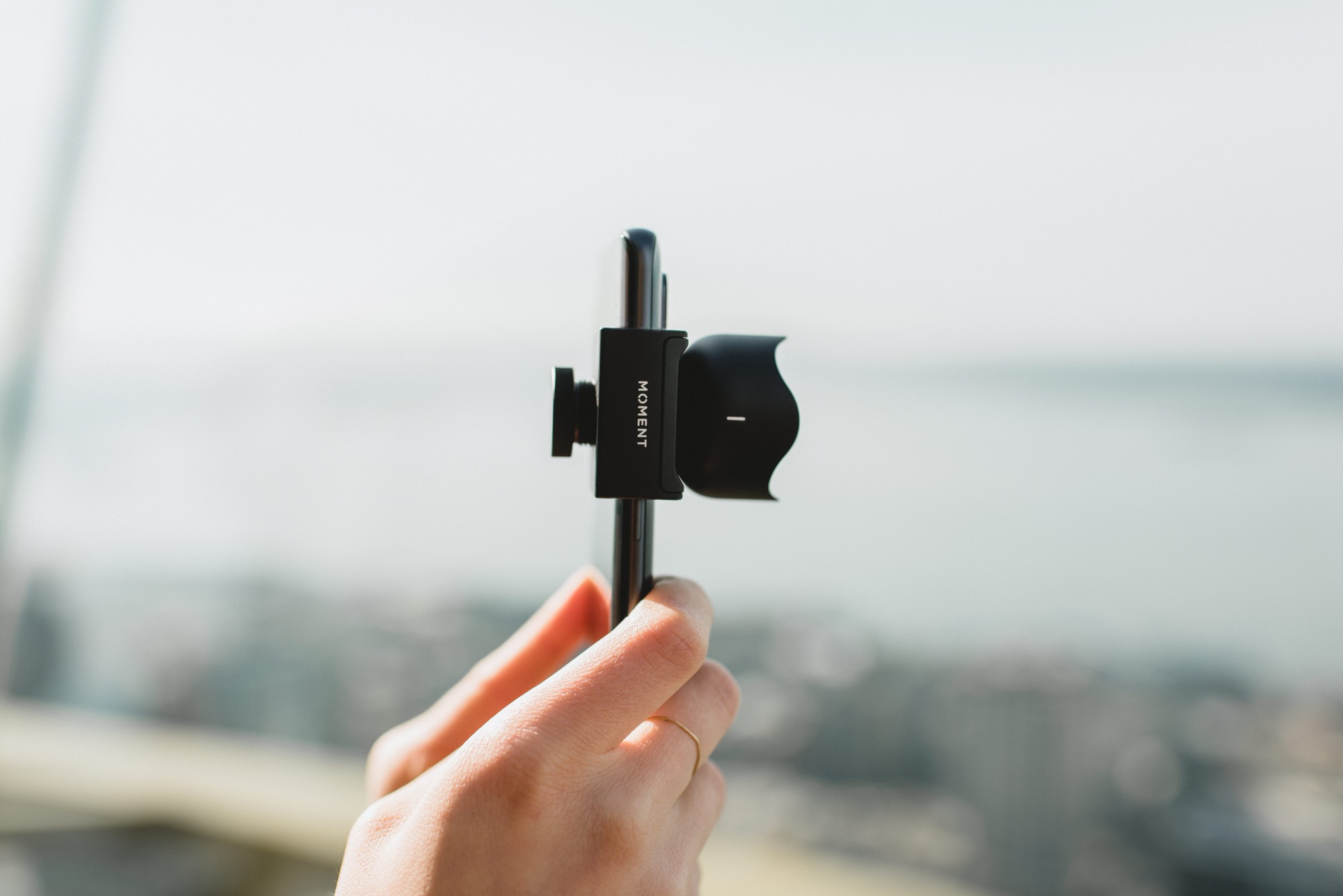 Moment debuts universal lens mount for Android phones - 9to5Google