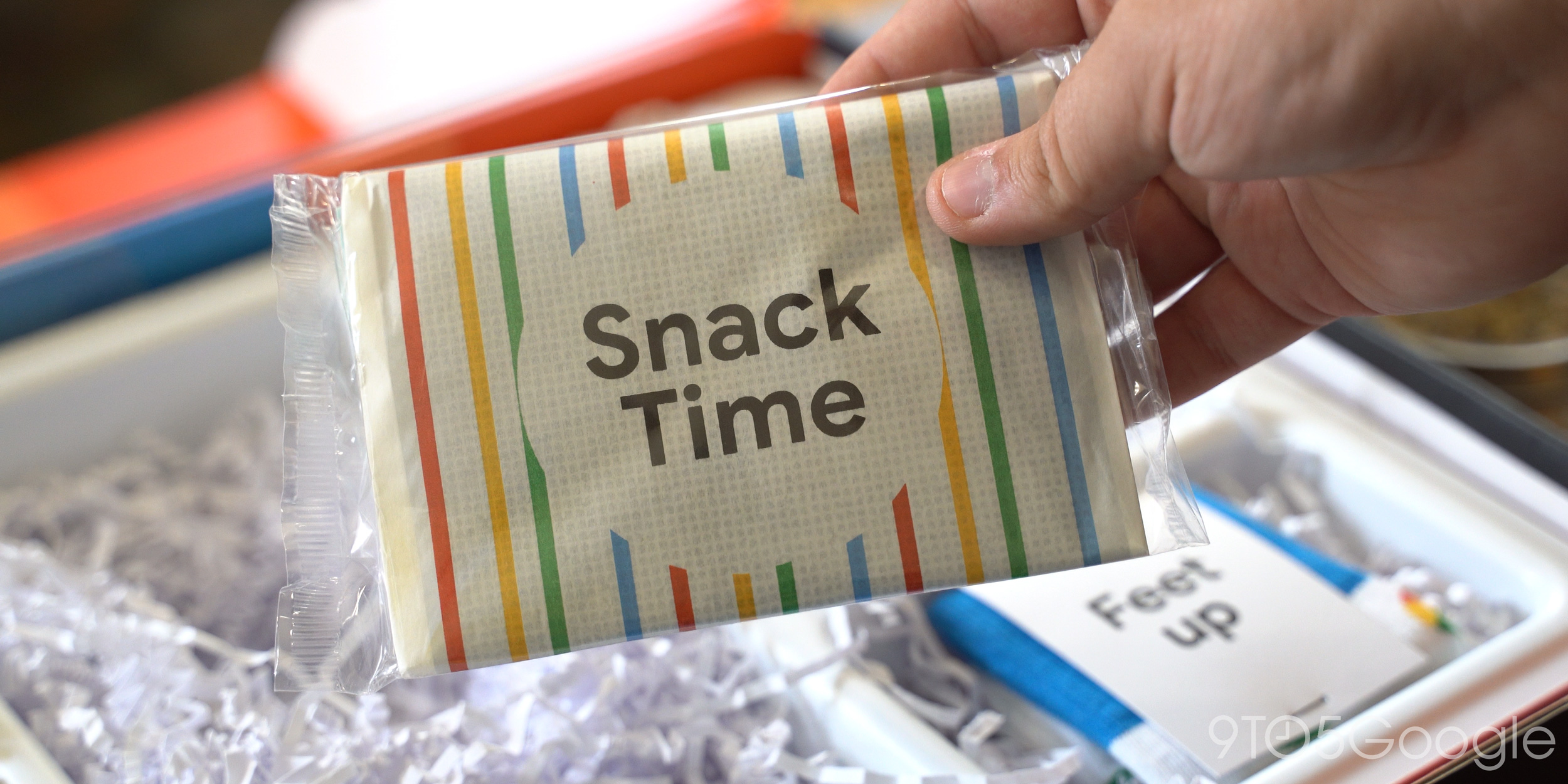 Unboxing Google's Launch Night In kit [Video] - 9to5Google
