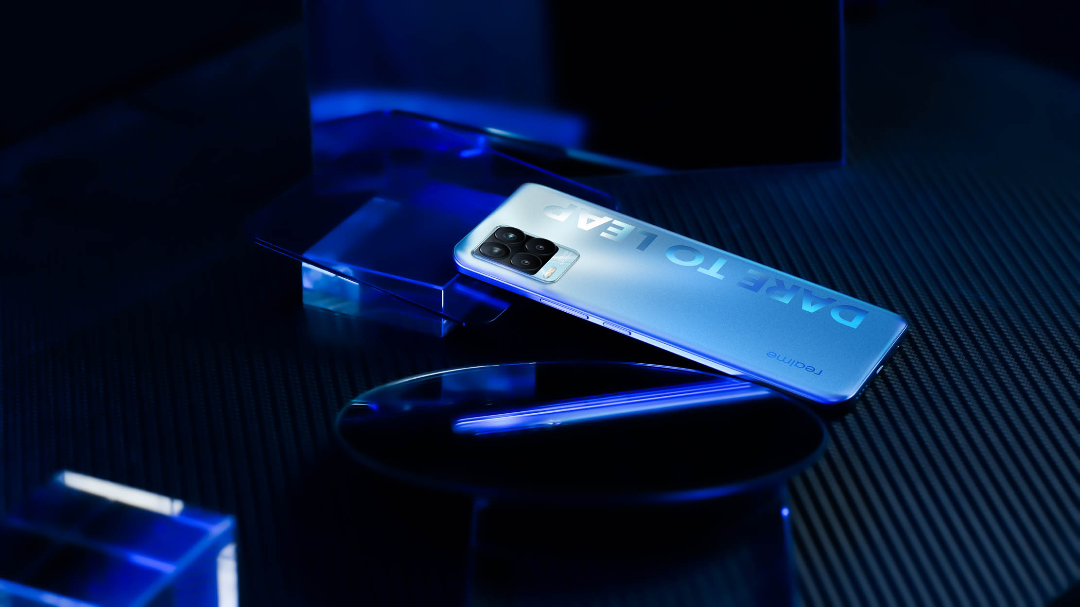 Realme 8 Pro launches w/ 108MP main camera, £279 price - 9to5Google