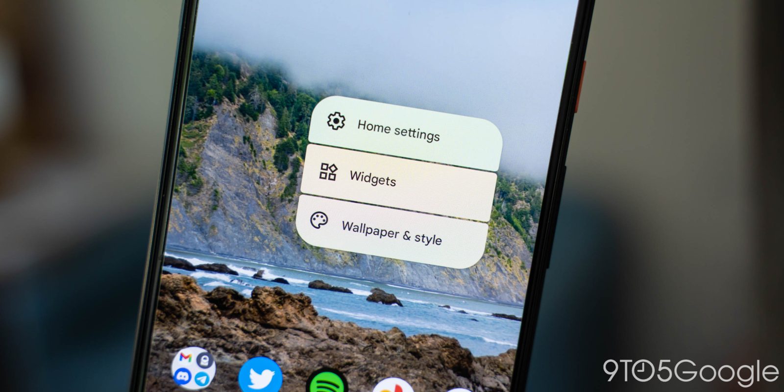 Pixel Launcher gets 'Live Space,' more color in Android 12 - 9to5Google