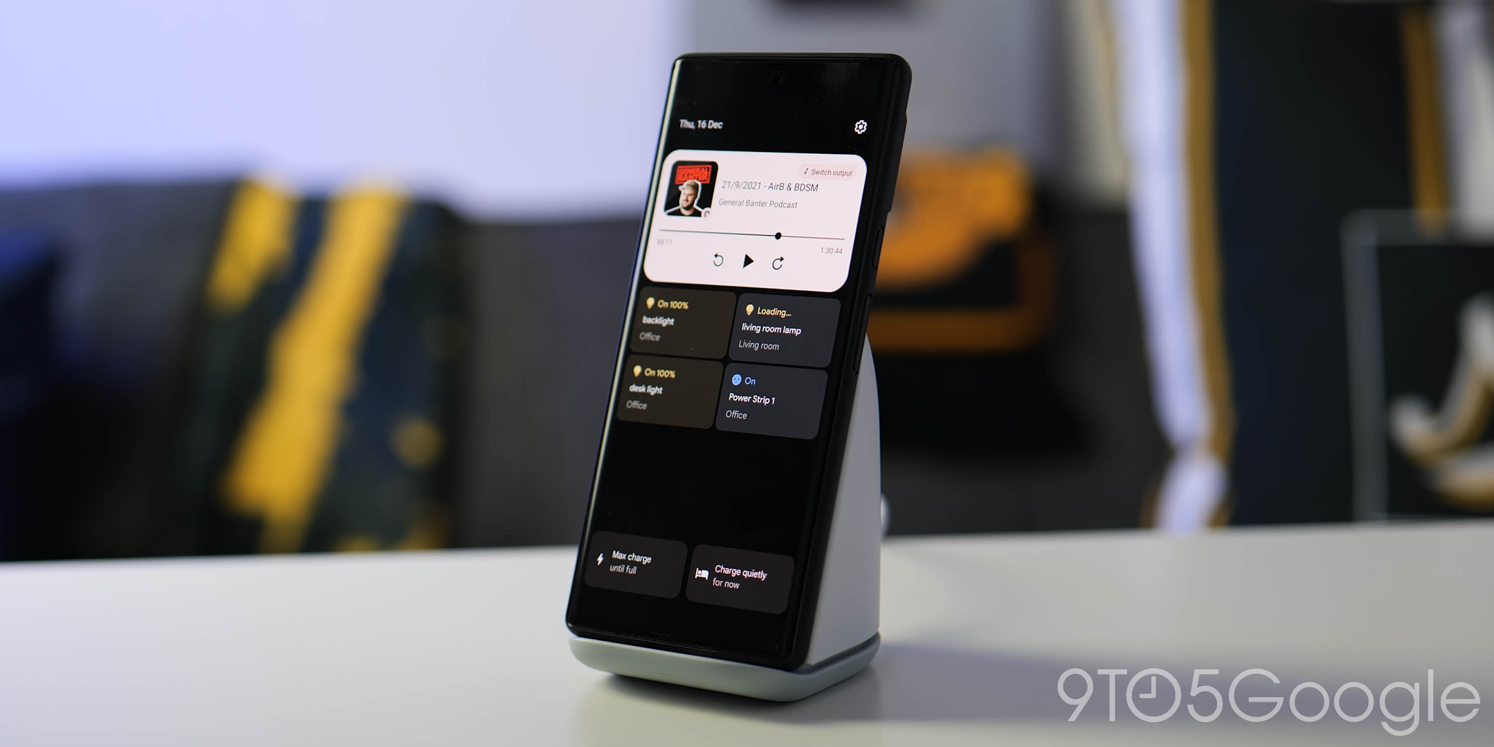 Pixel Stand 2nd Gen: Unboxing and first impressions [Video]