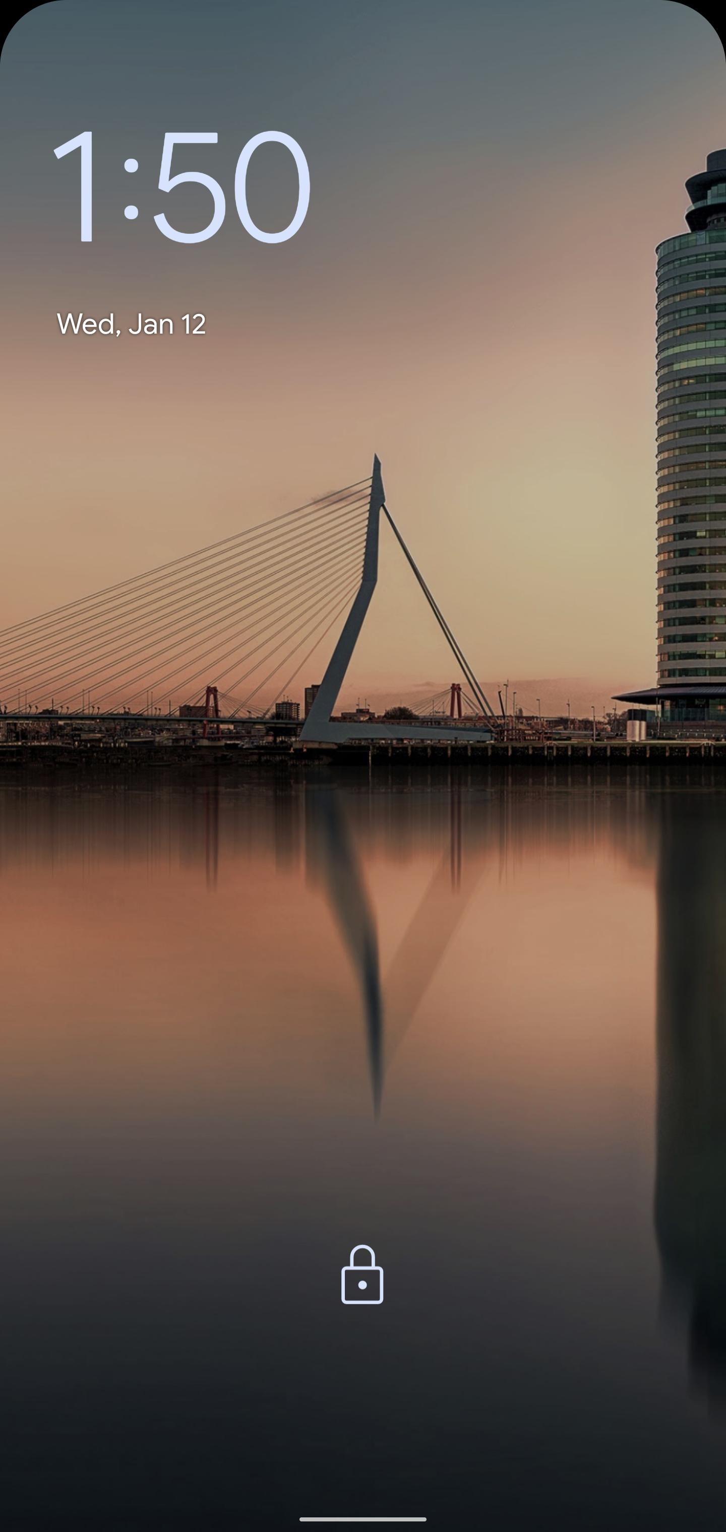 Android 12L adds lockscreen clock setting in Beta 2 - 9to5Google