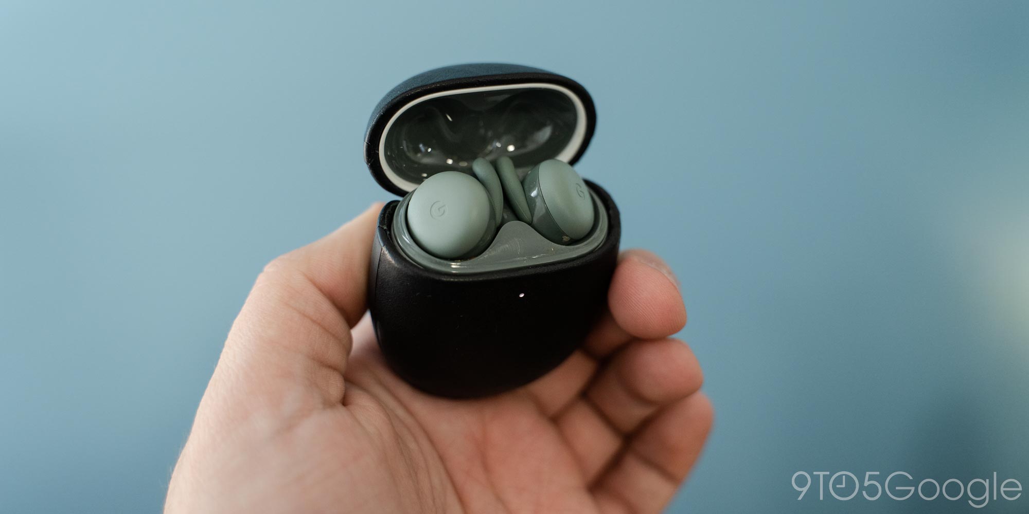 Review: Nomad's leather Pixel Buds case stylize age