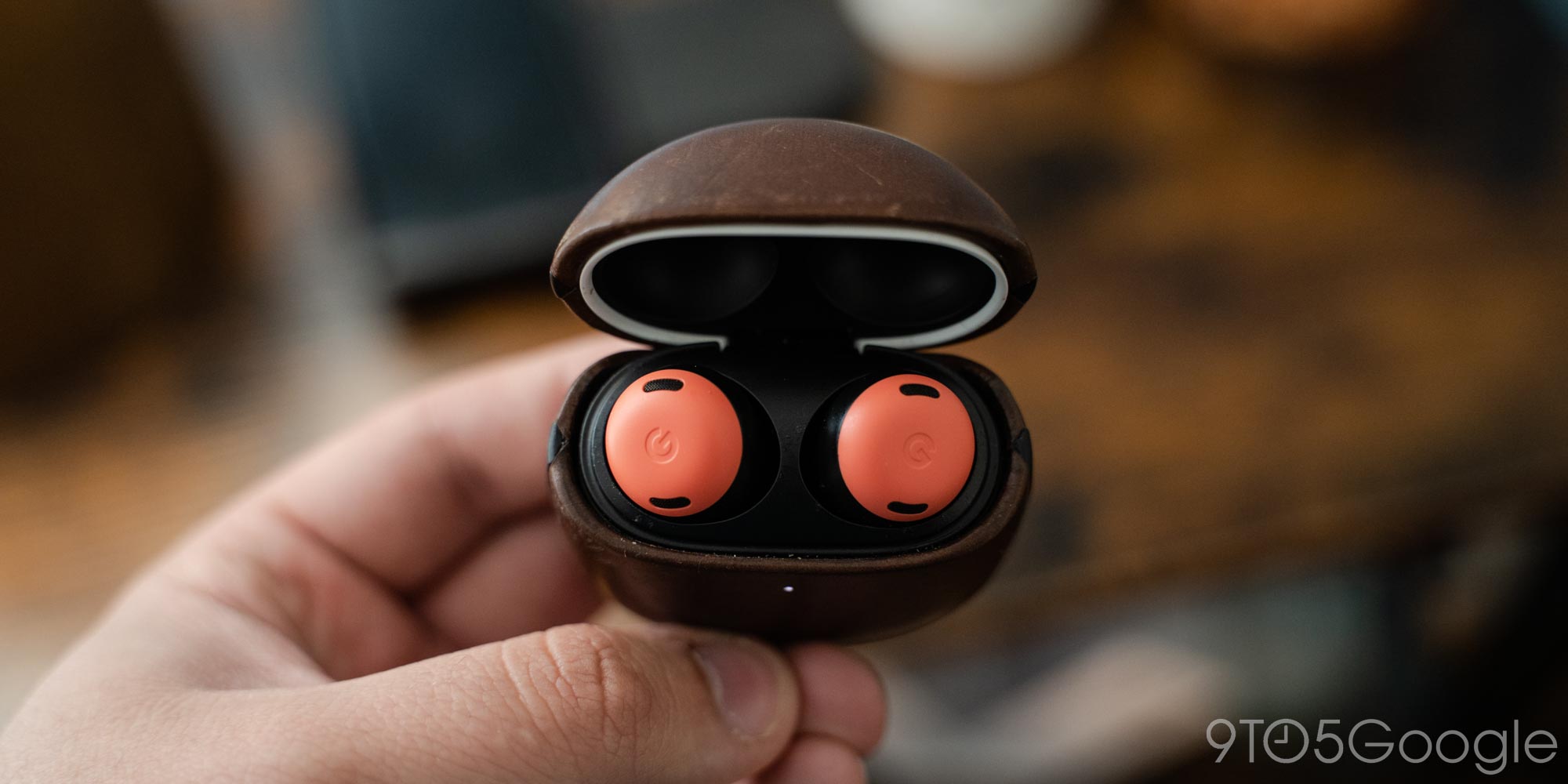 Review: Nomad's leather Pixel Buds case stylize age