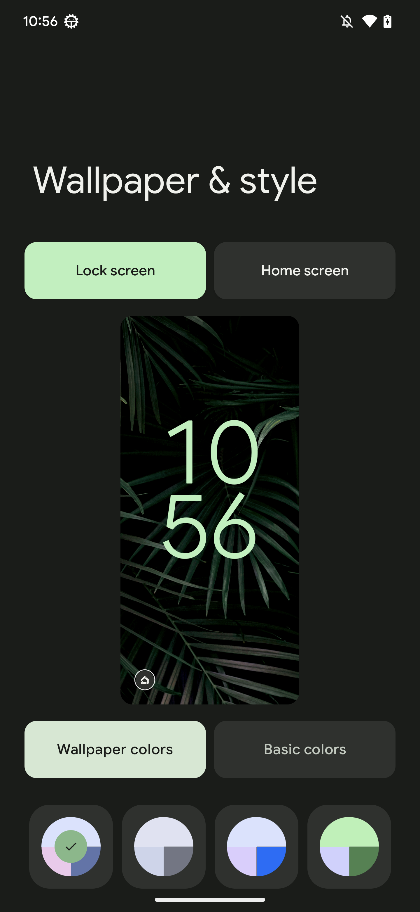 Android 13 QPR2 Beta 3: Lock screen shortcuts and custom clock