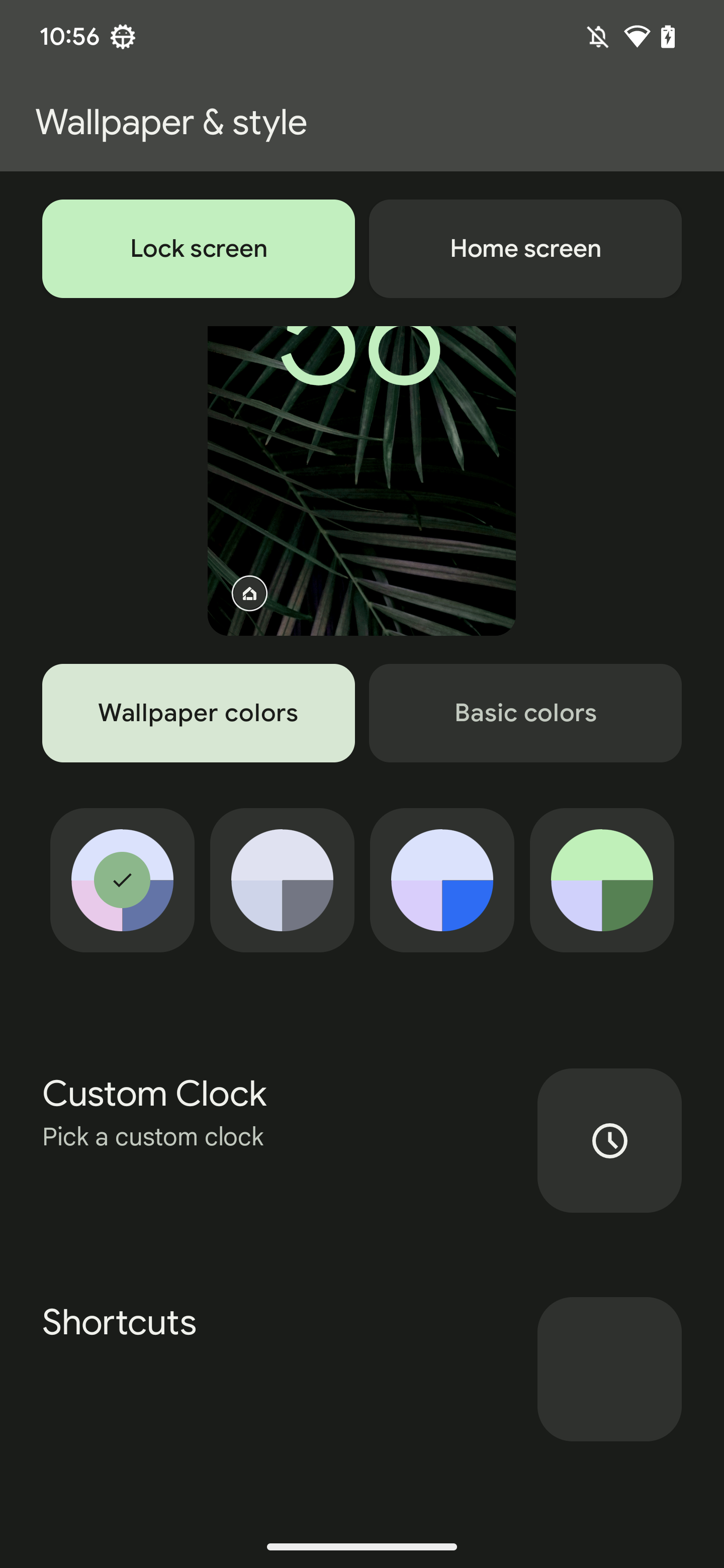 Android 13 QPR2 Beta 3: Lock screen shortcuts and custom clock