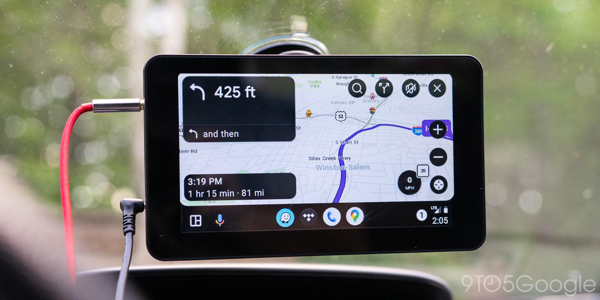 Waze is now on Android Auto's 'Coolwalk' dashboard view