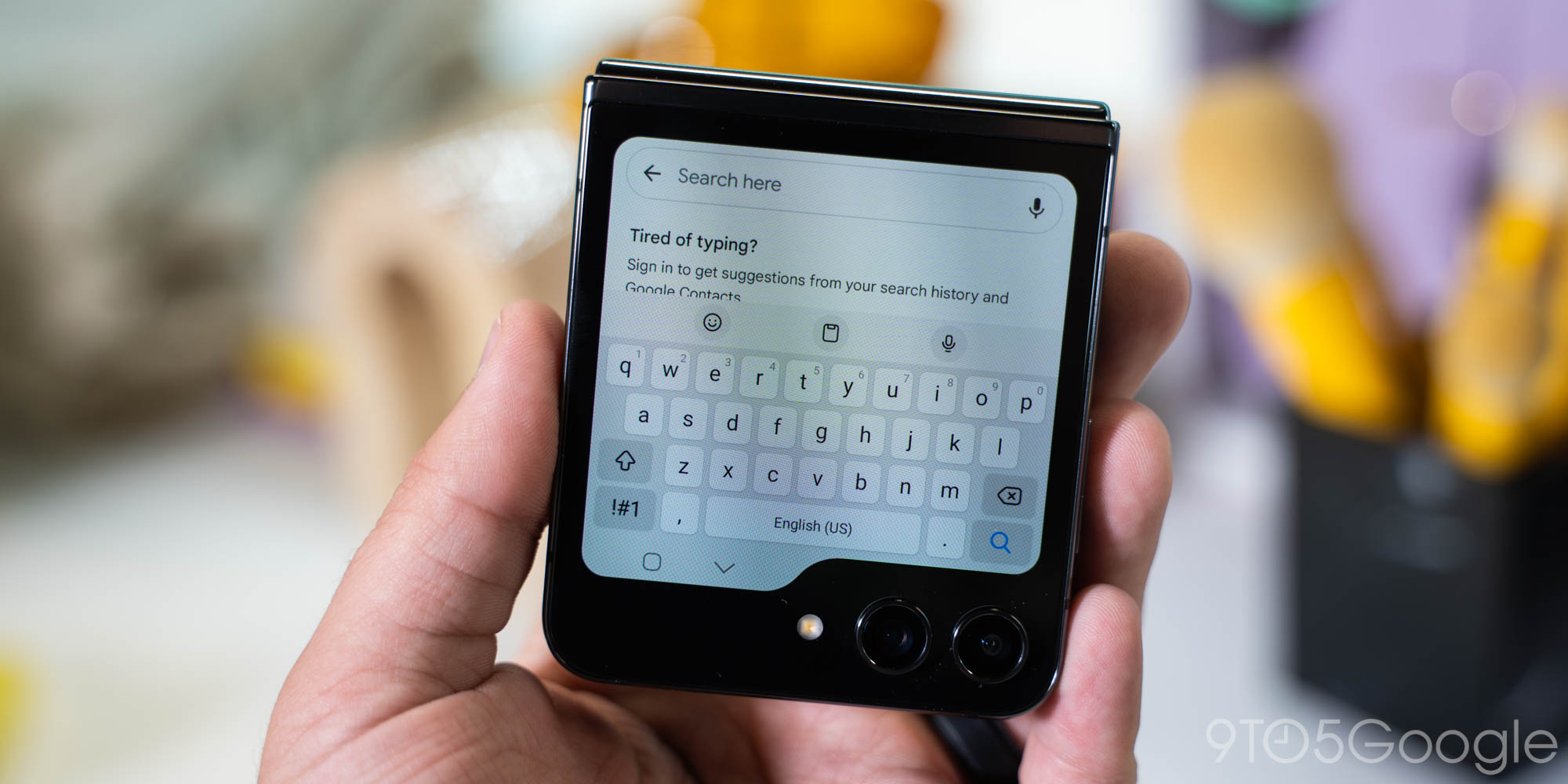 Here's everything you can do on the Galaxy Z Flip 5 cover display