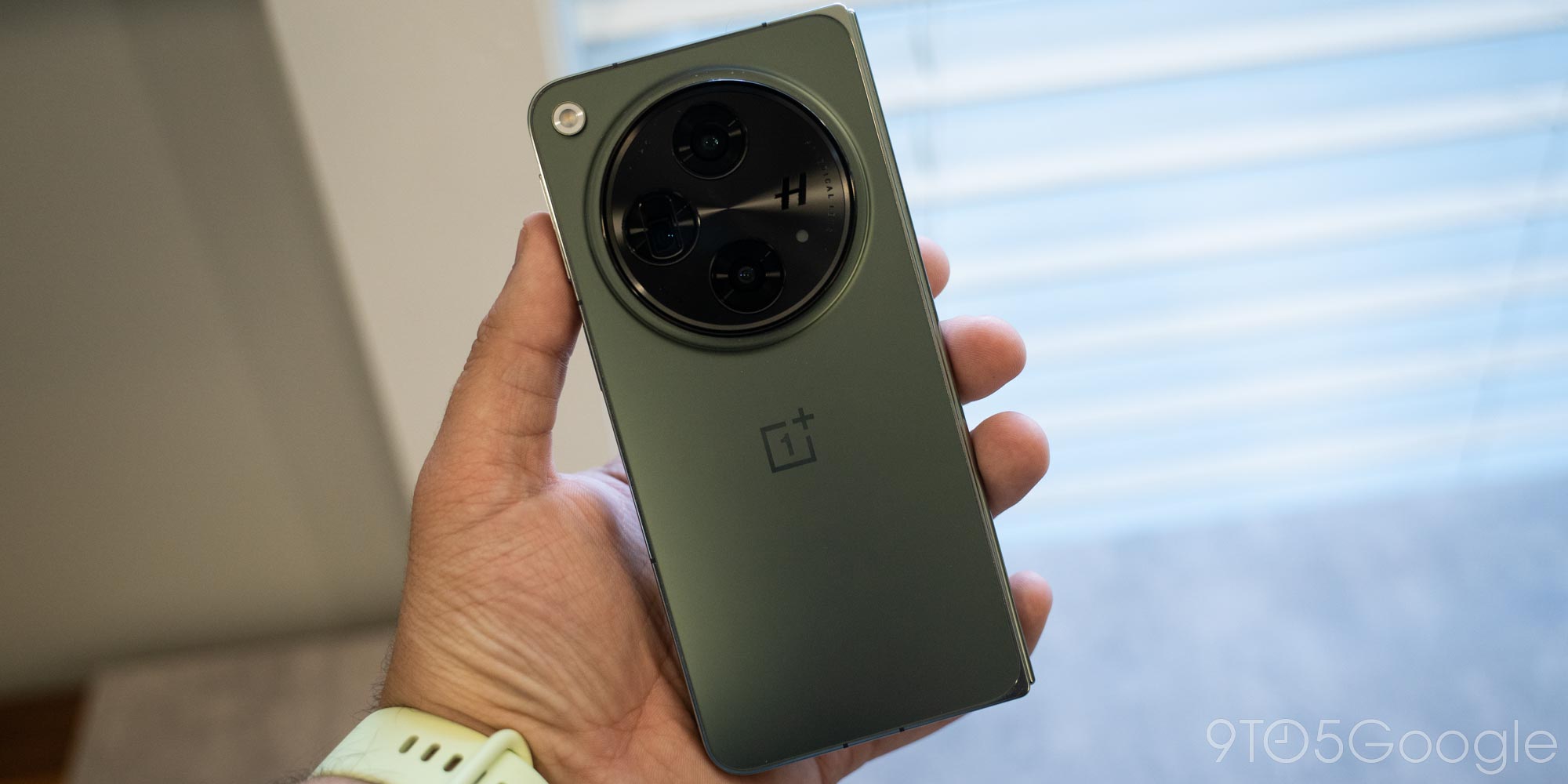 OnePlus Open has the best foldable hardware and wild multitasking