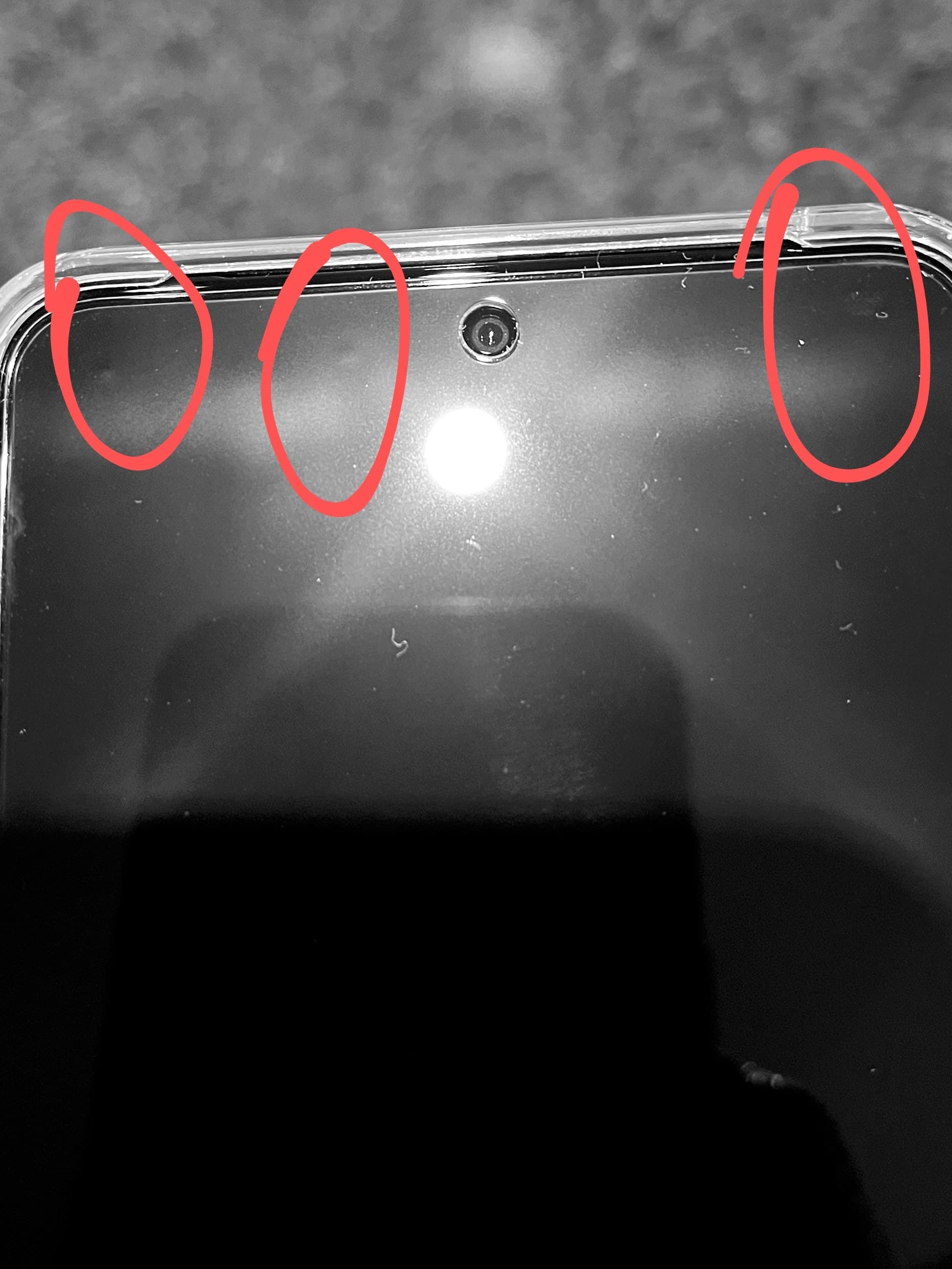Some Pixel 8 Pro displays have bumps under the glass [U: Google comments]