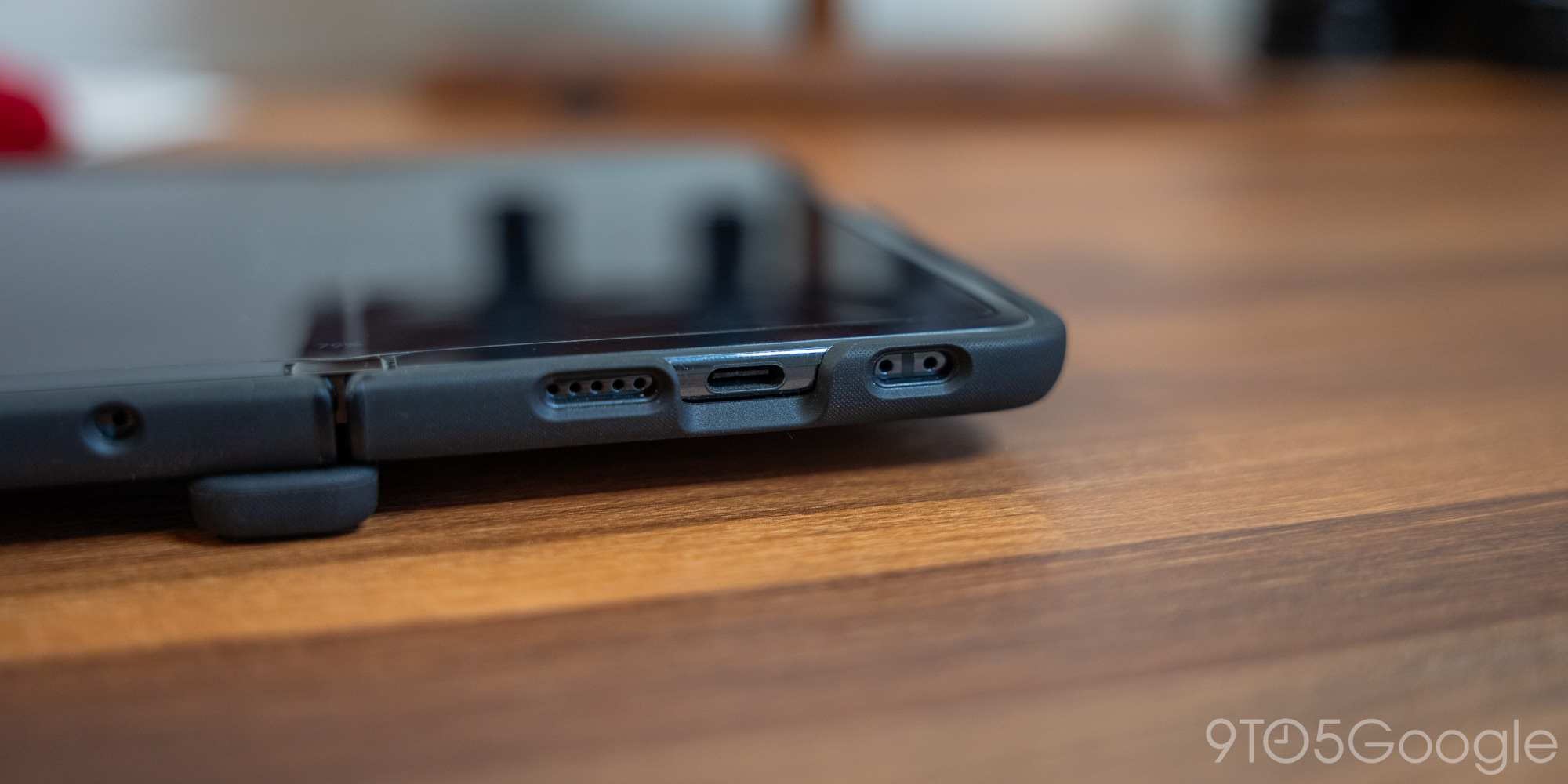 Dbrand's Pixel Fold Grip case and X-Ray skin are gorgeous combo