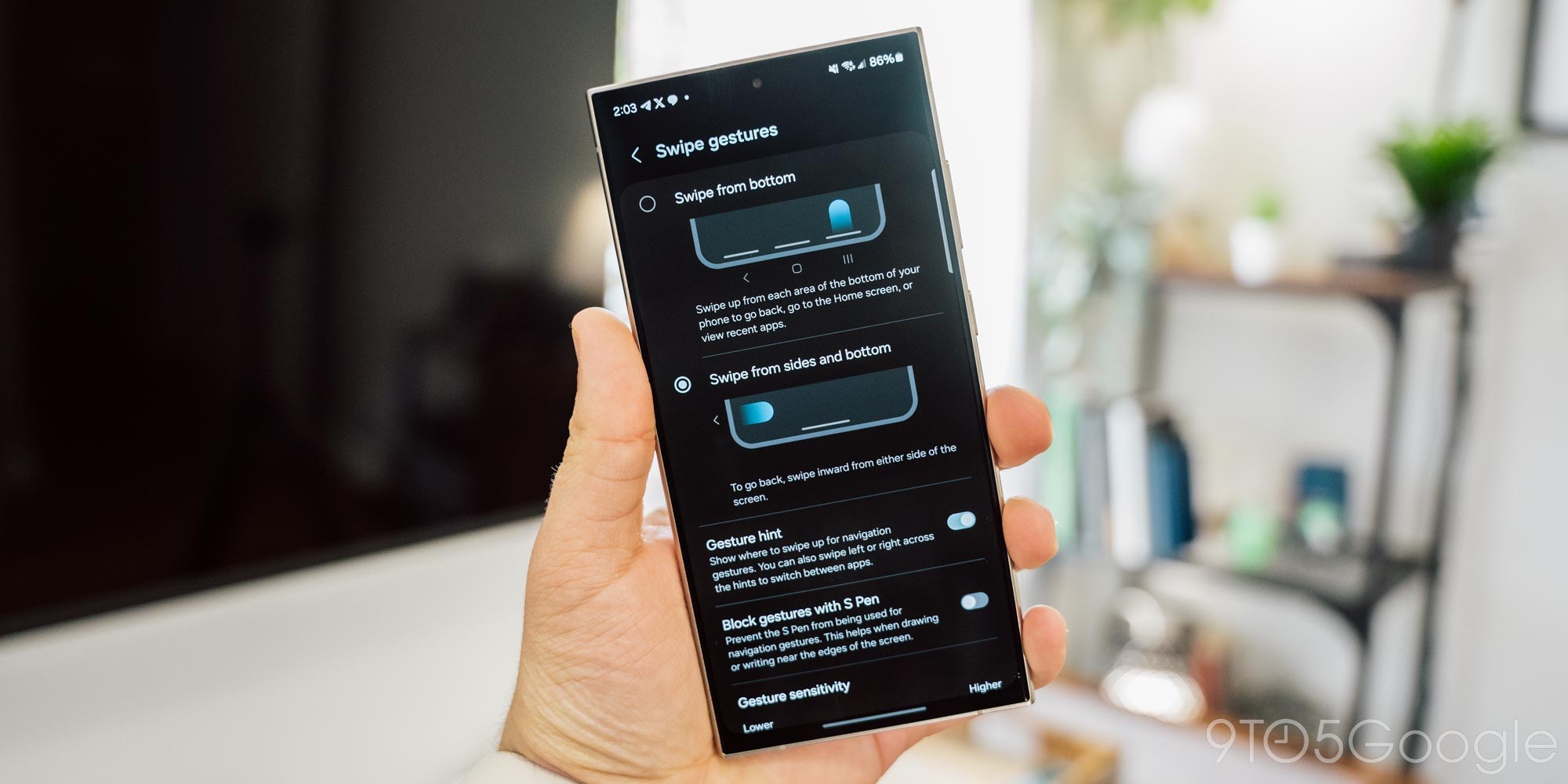 Samsung 'swipe from bottom' gesture navigation is still available