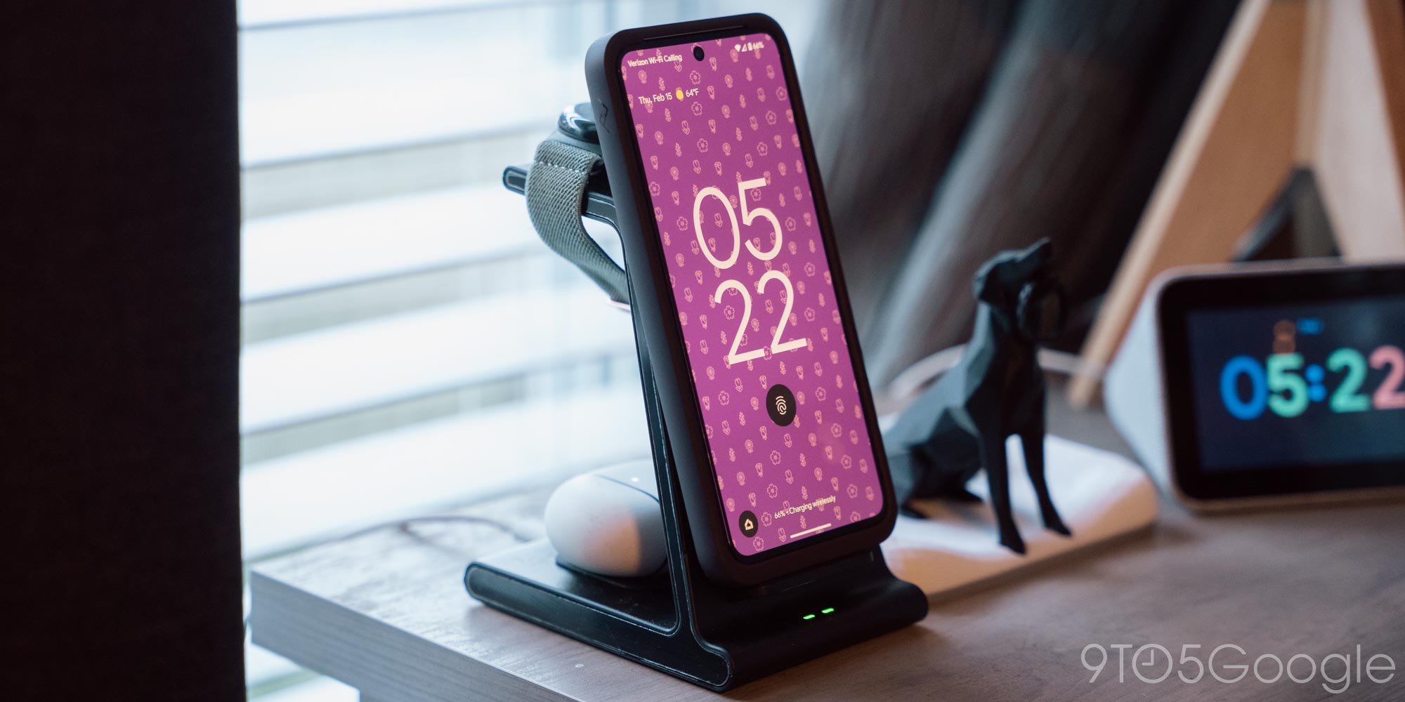 Hands-on: This 3-in-1 Pixel Watch 2 wireless charging dock is great