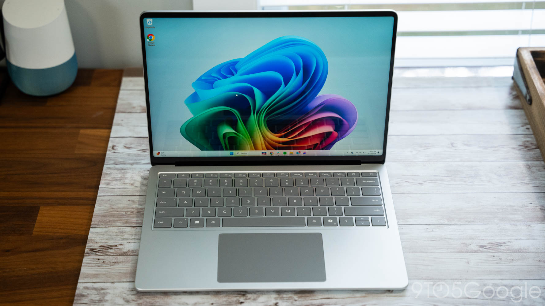 Hands-on with Microsoft's Snapdragon-powered Surface Laptop