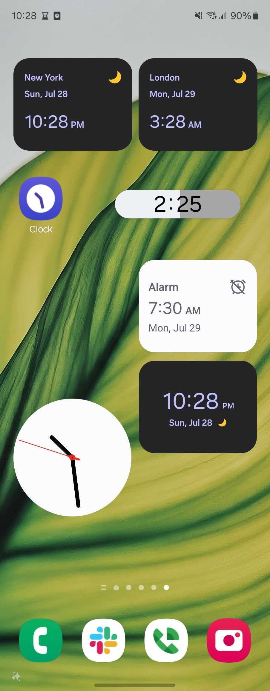 Samsung Clock update provides a preview of One UI 7 widgets