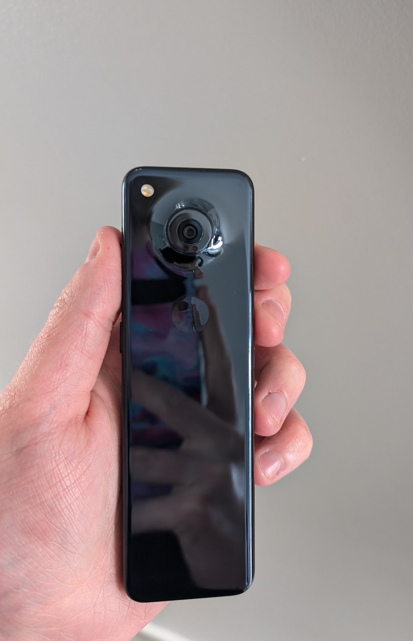 Someone sold Essential's 'Gem' phone, shown off in video