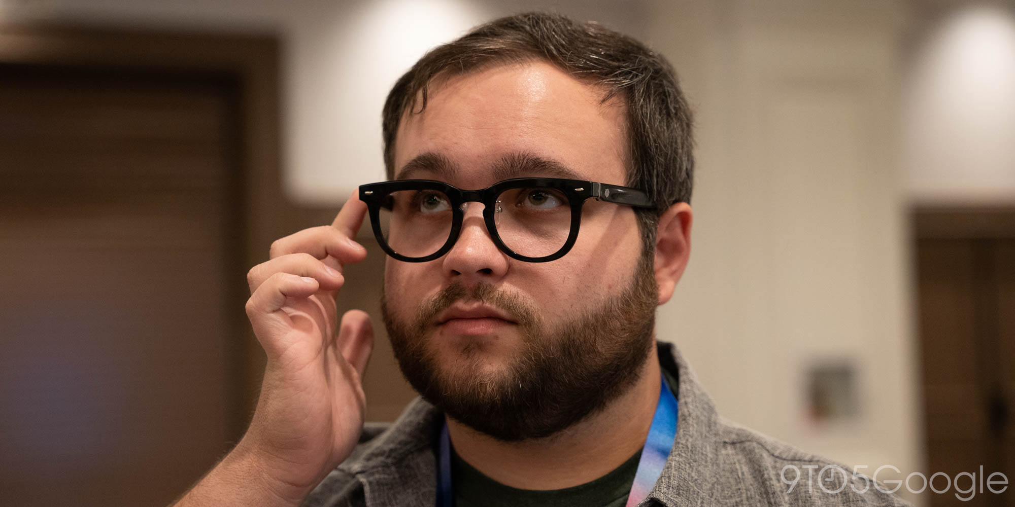 Hands-on: Halliday smart glasses project a display on your eye