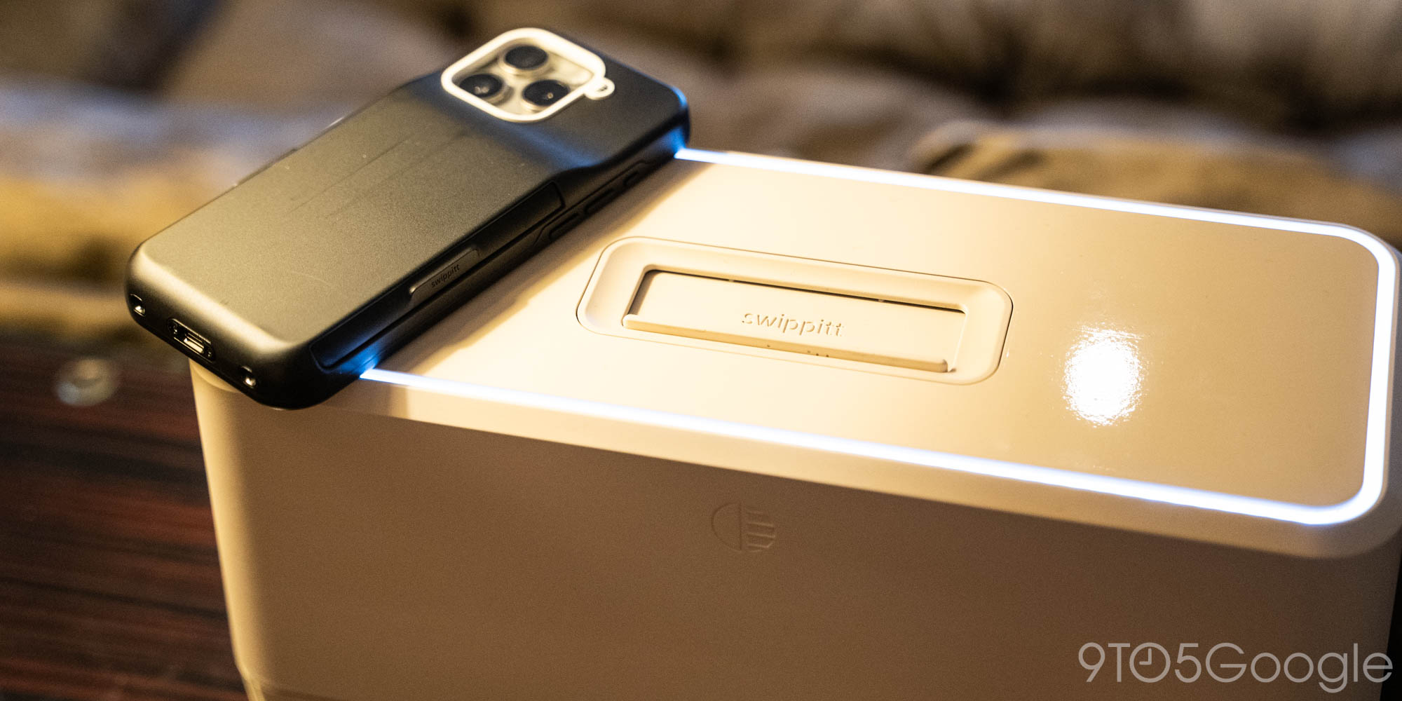 'Swippitt' is an 'instant' phone charger [Video]