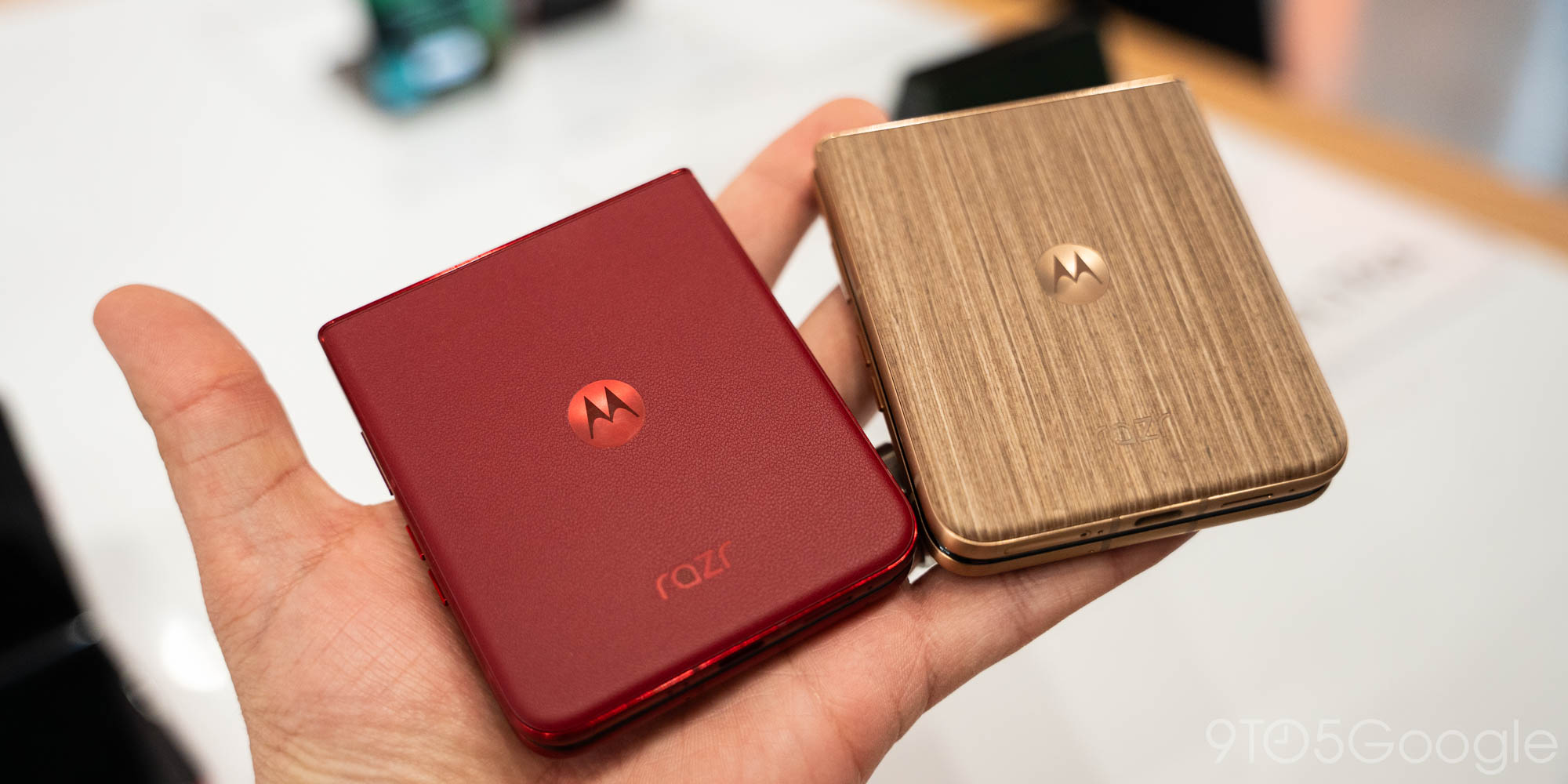 Motorola Razr Ultra Review: As good as flip phones get