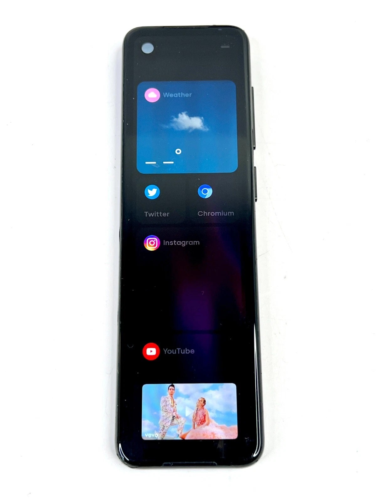 Someone is selling a bunch of rare Essential Gem phones [Gallery]