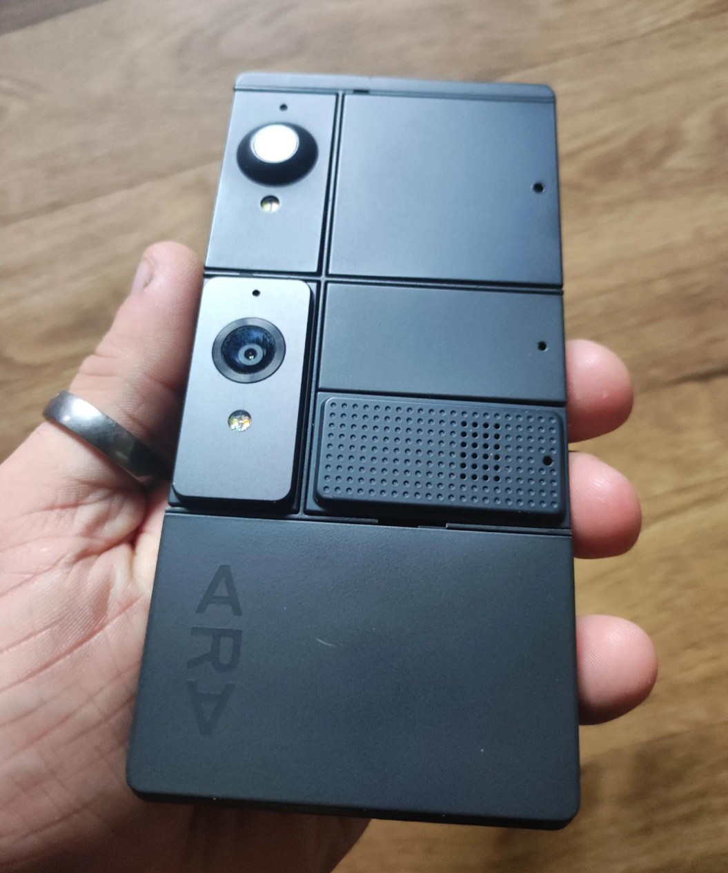 Google's modular Project Ara shown off a decade after it was killed