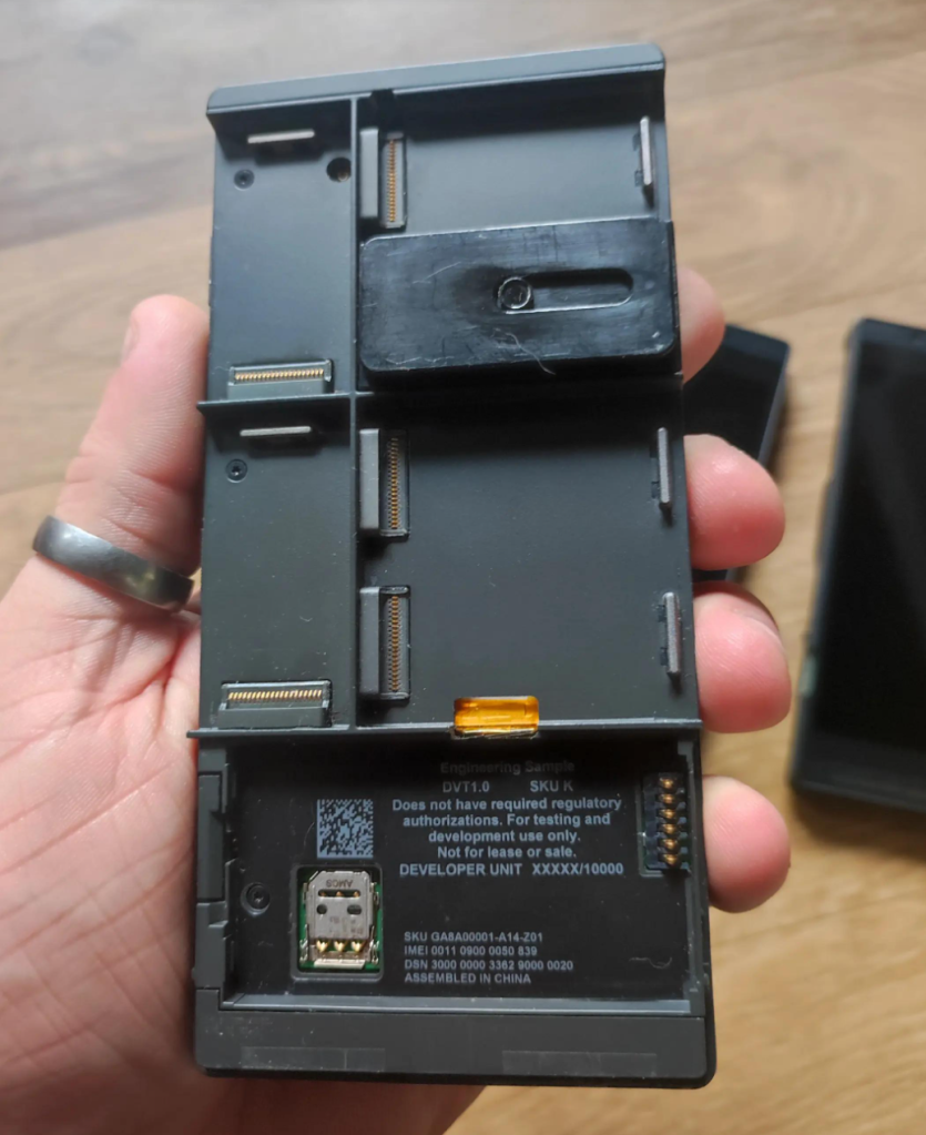 Google's modular Project Ara shown off a decade after it was killed