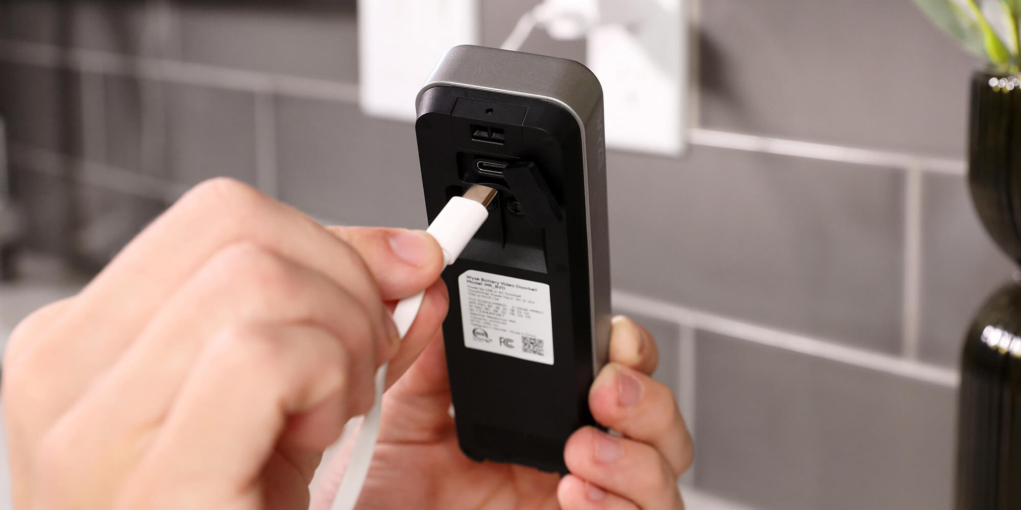 Wyze's new battery-powered doorbell takes notes from Google's latest