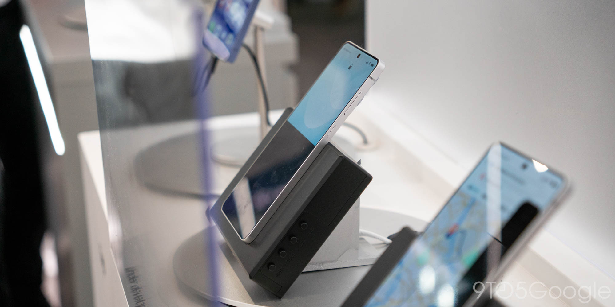 Samsung shows off partial Privacy Display, brighter panels at MWC